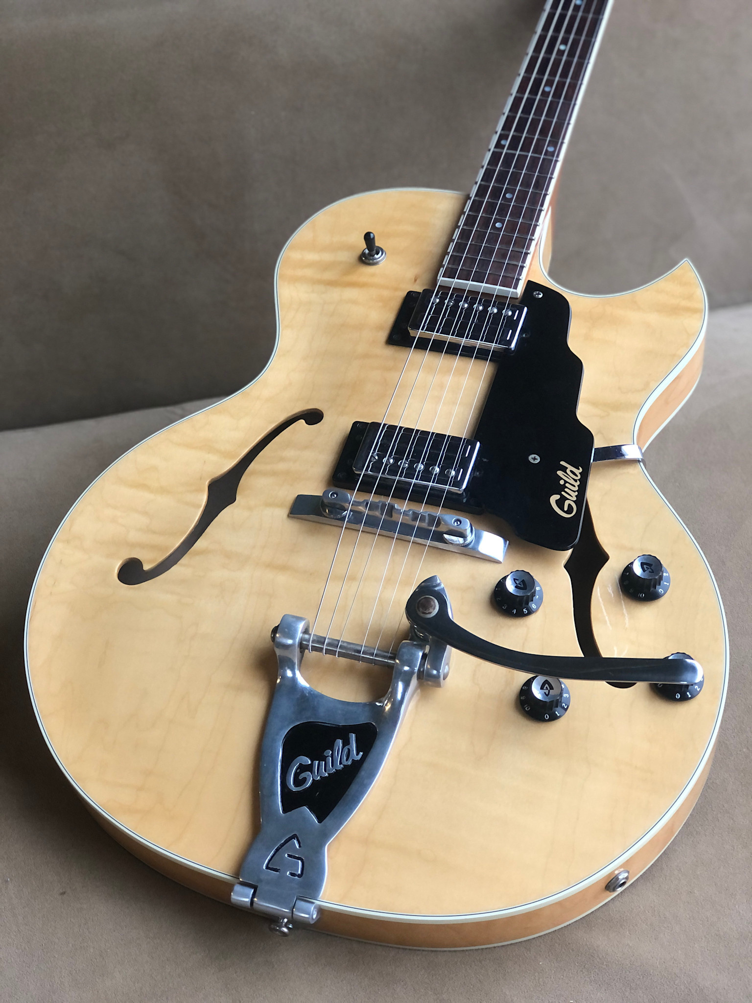 Guild Starfire III Bigsby - Indy String Theory LLC