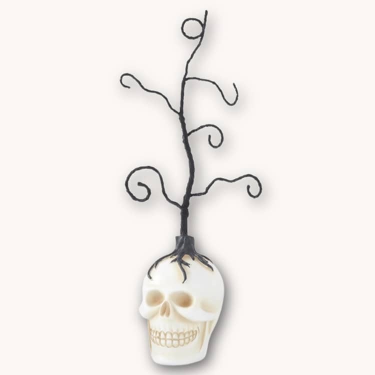 Halloween Skull Tree | Nana's Farmhouse - Nana's Farmhouse