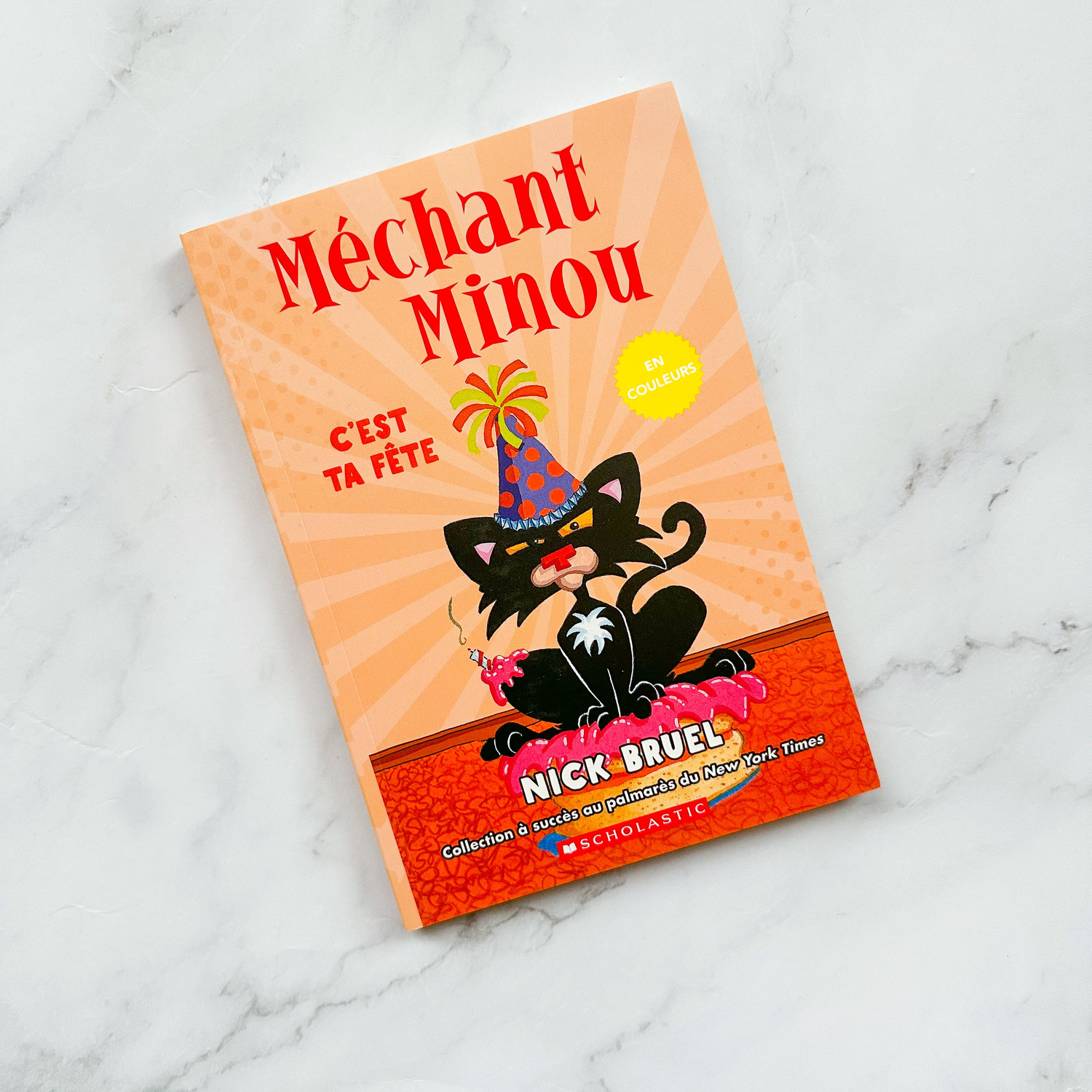 LIVRE - MÉCHANT MINOU EN COULEURS : C'EST TA FÊTE - La Petite Penderie