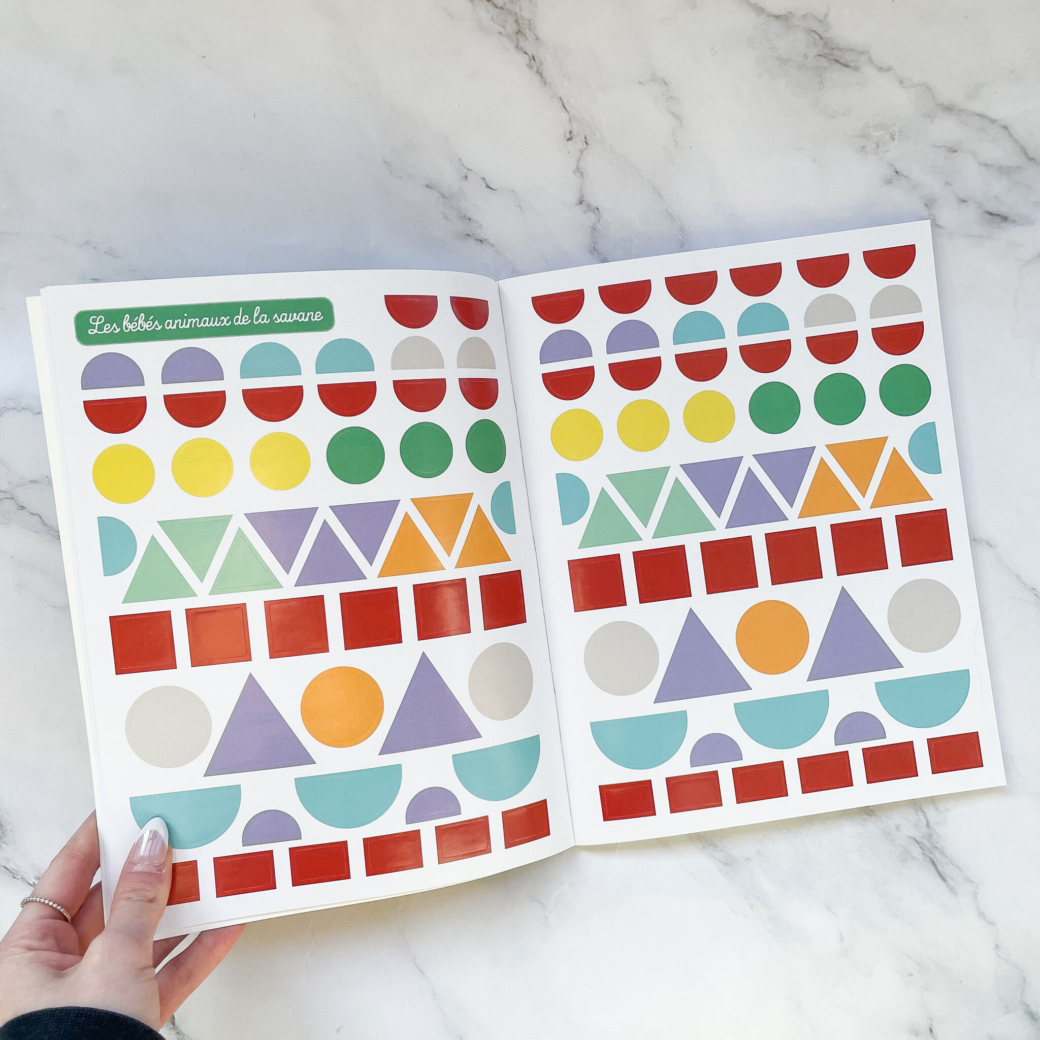 1000 PREMIÈRES GOMMETTES FORMES - BÉBÉS ANIMAUX - La Petite Penderie