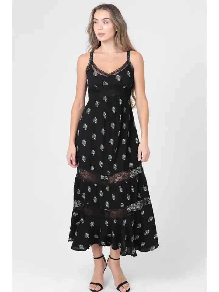 Angie Tiered Maxi w/ Lace Panels (C4G39) - Creations Boutique