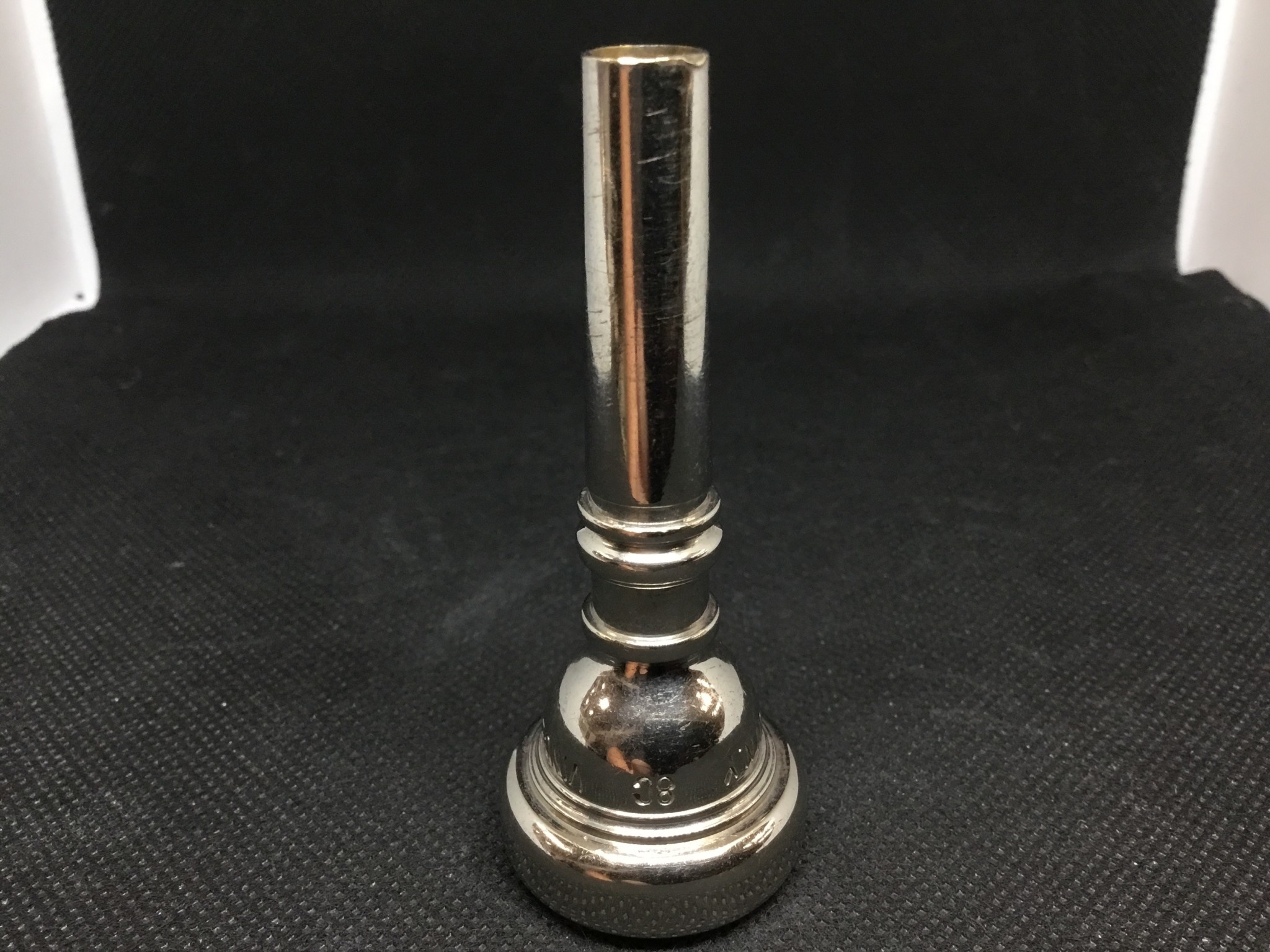 Bach Used Bach Mt Vernon 8C cornet [717] - Dillon Music