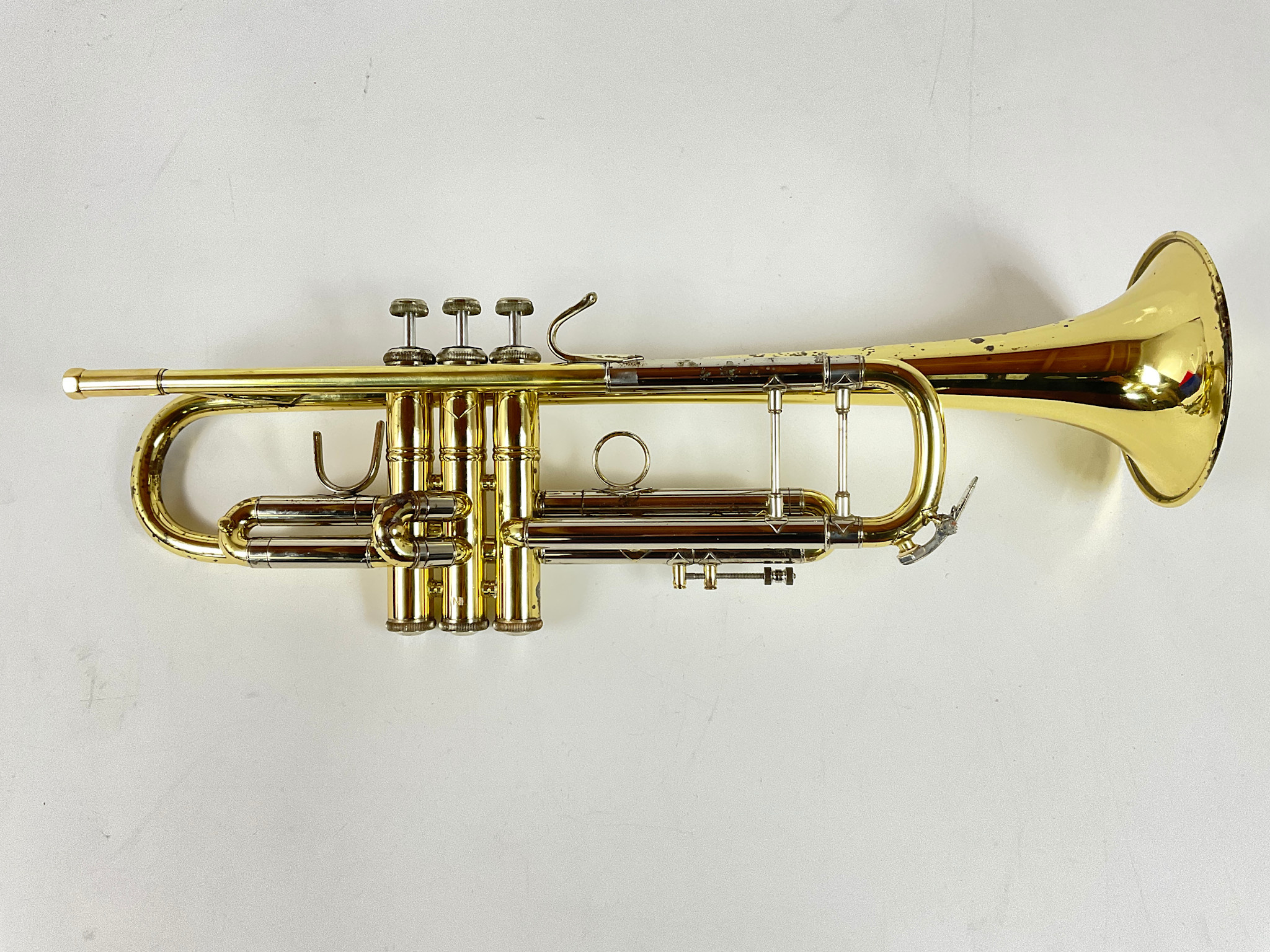 Used Bach 37 Bb Trumpet (SN: 590739) - Dillon Music
