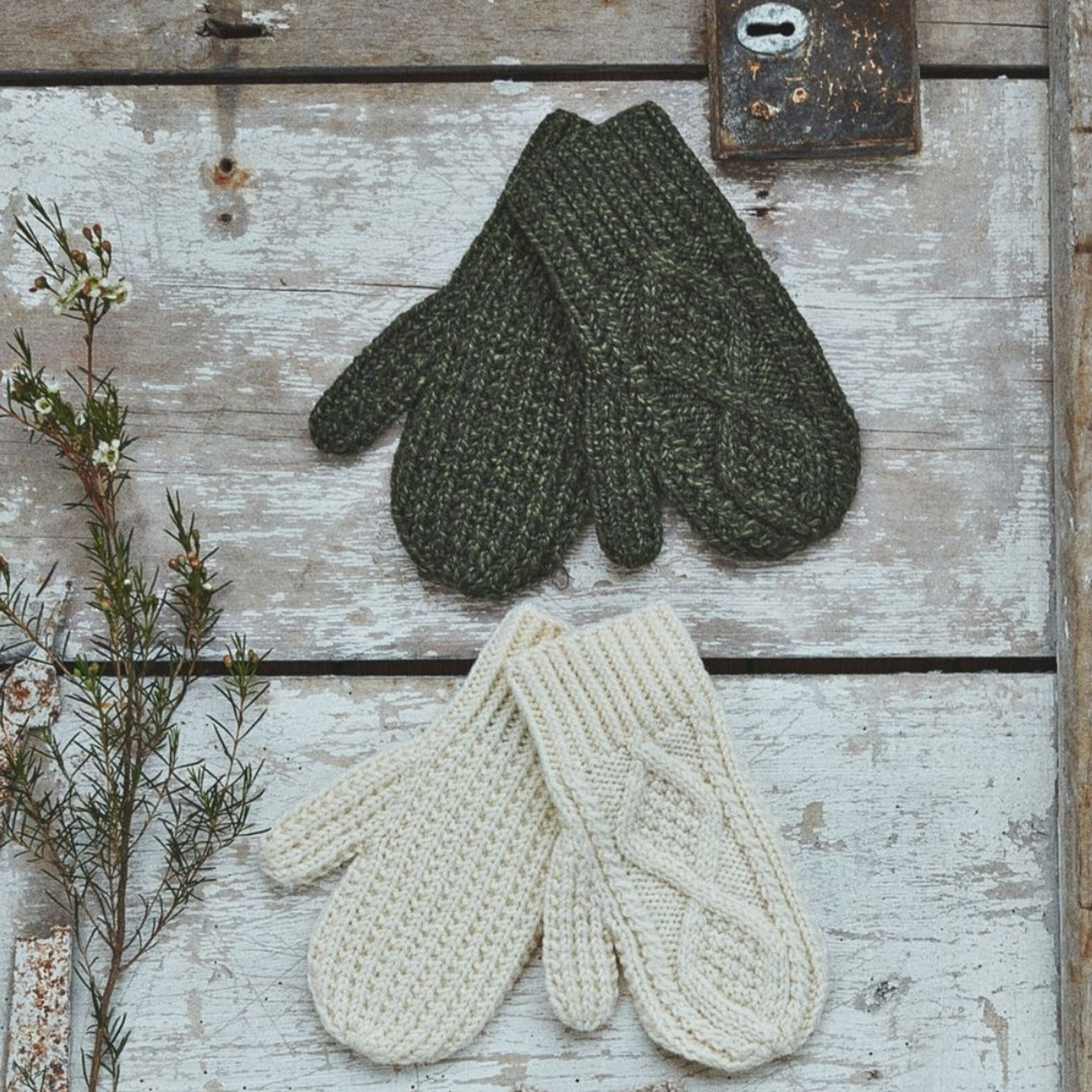 Handknit Aran Wool Mittens - Celtic Aer