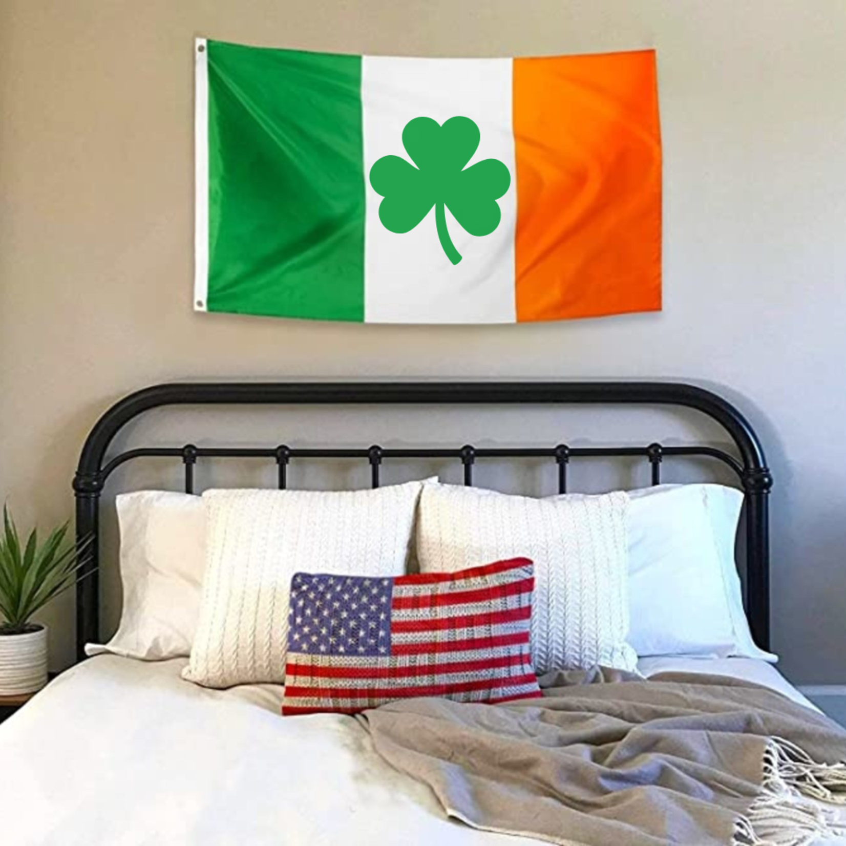 Irish Flag 3x5 (Grommet) with Shamrock - Celtic Aer