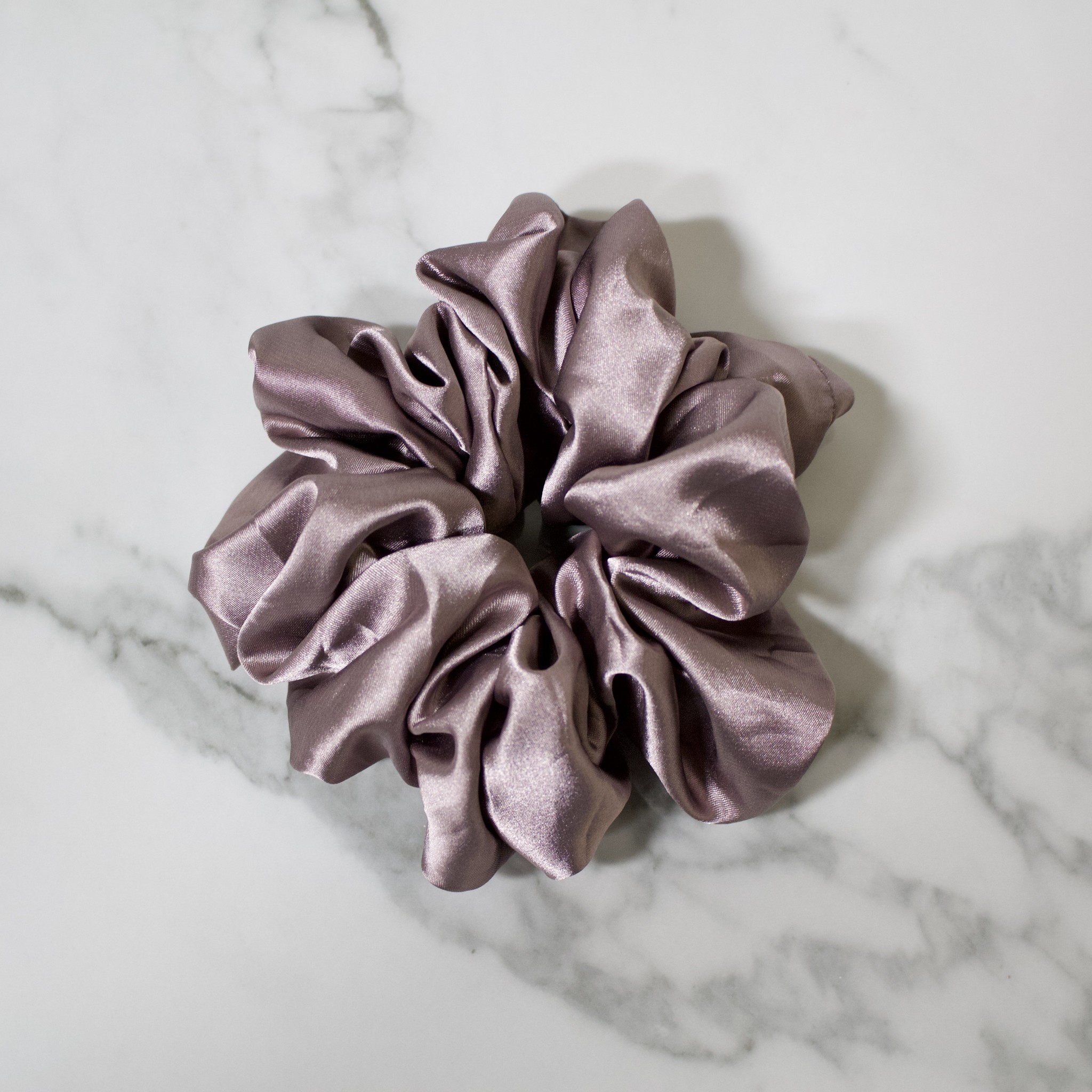 Chouchou en satin - Améthyste - Les Précieuses