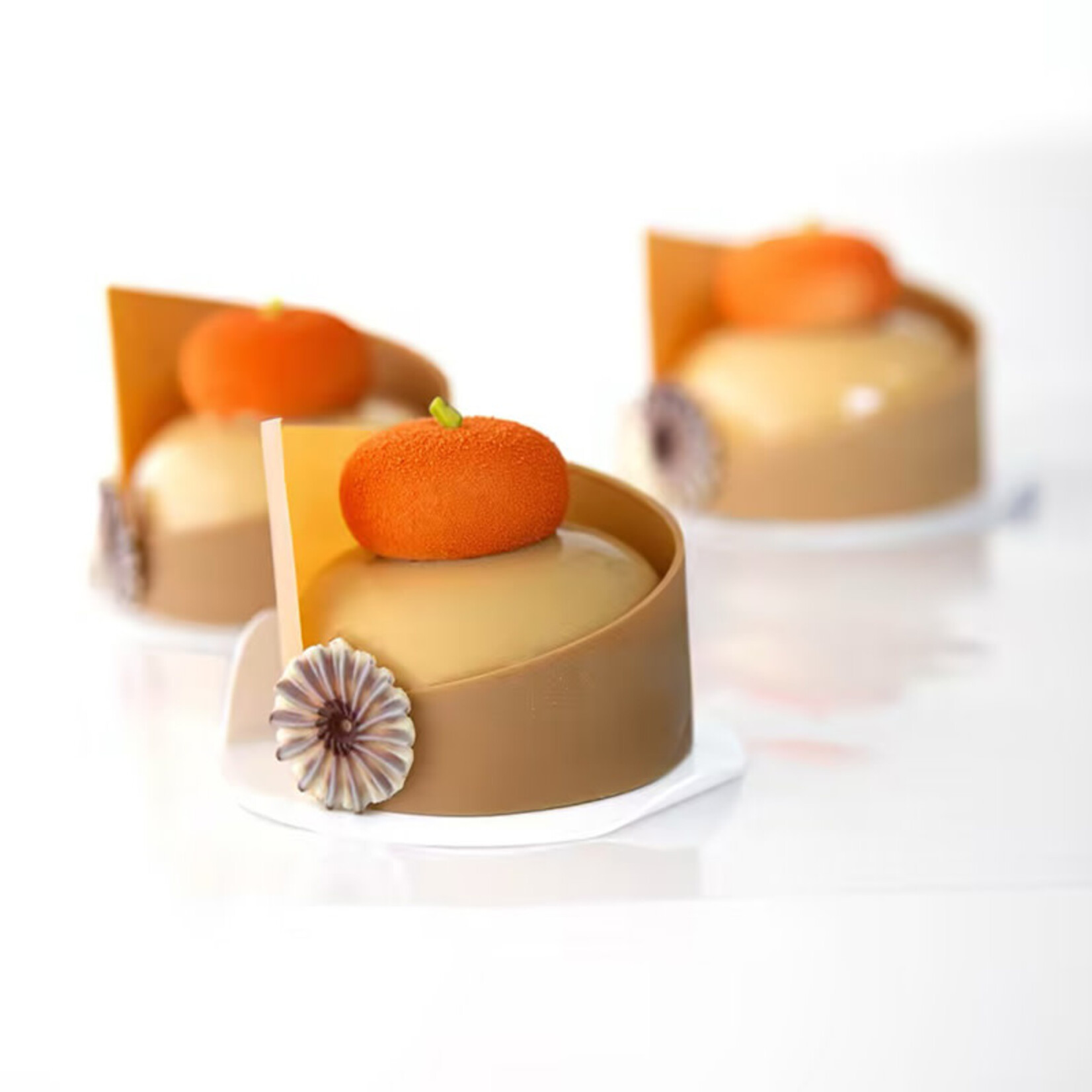 Irca - Sinfonia Caramel Oro Gold Chocolate 34% - 11 lb - Pastry Depot