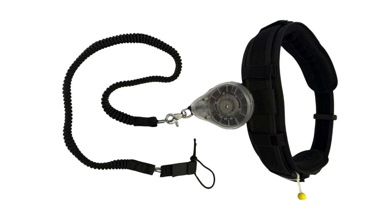 Zero Drag Retracting Leash System