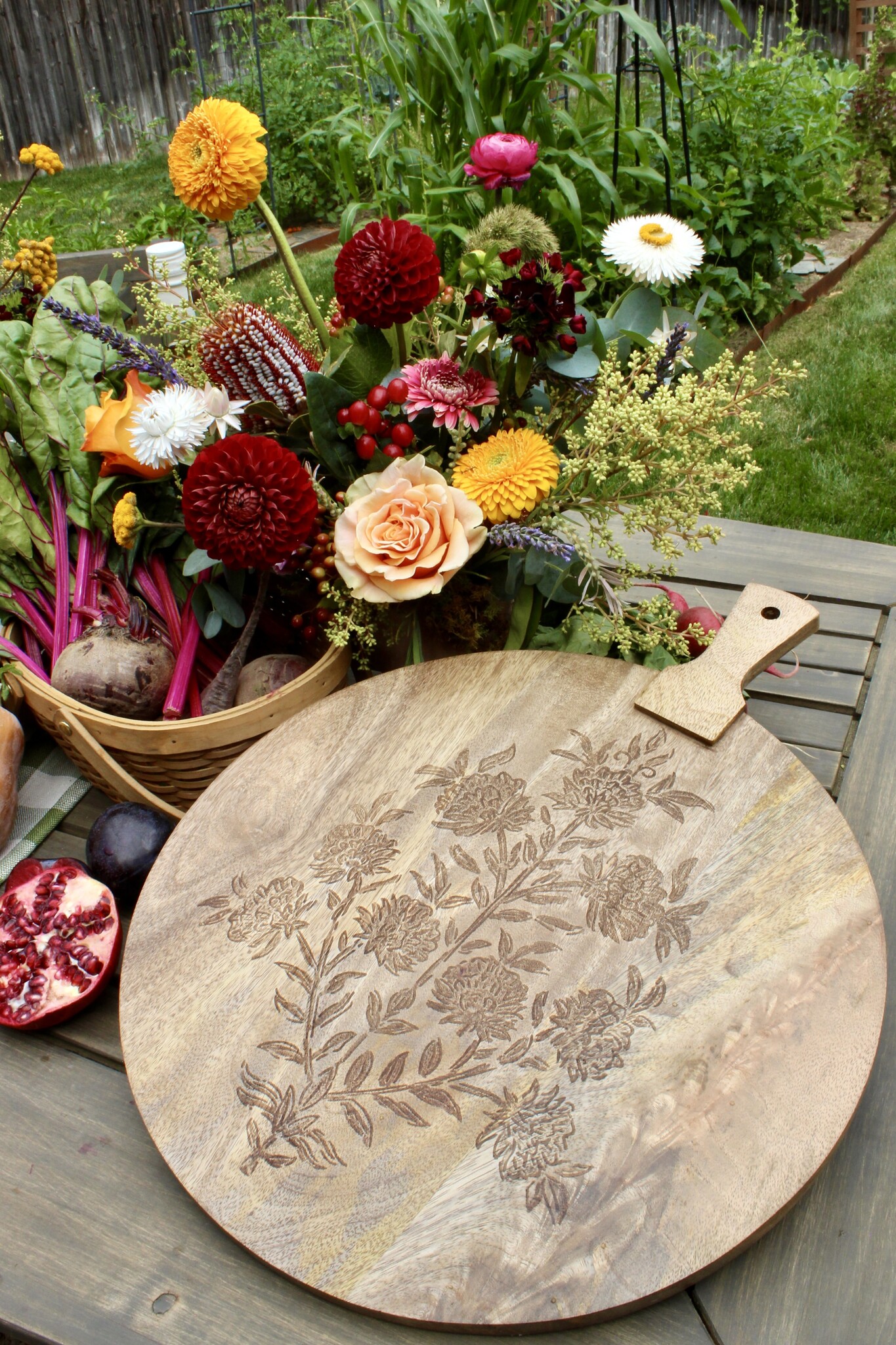 Meadow Cutting Board - Honeycomb & Co.