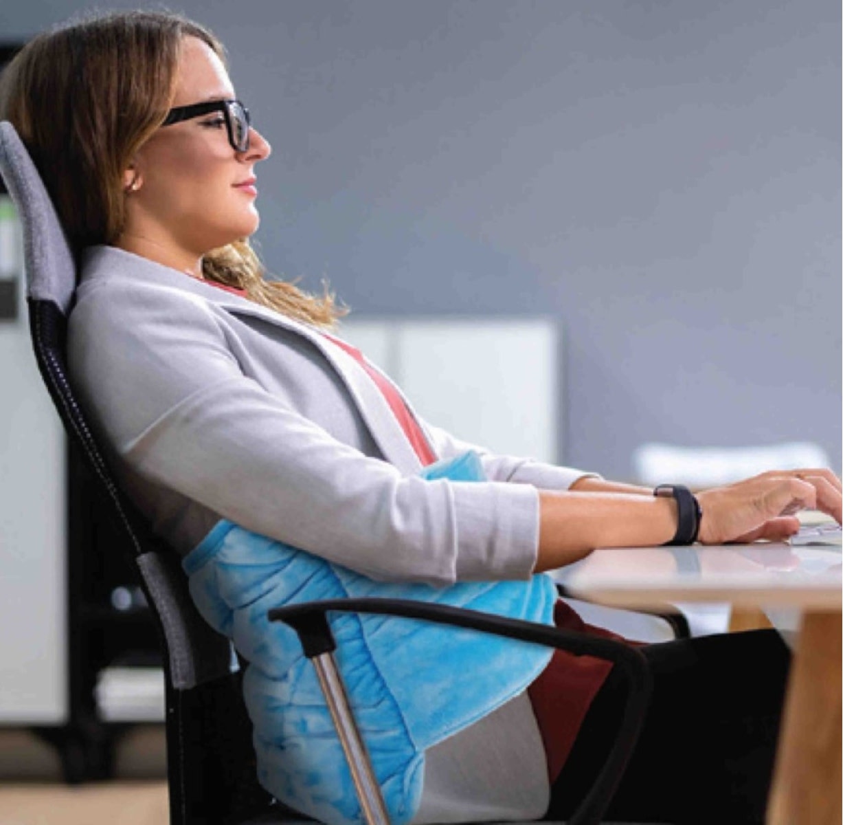 WEIGHTED FLEECE WAIST HEATING or COOLING BELT - Oxford Mills Home ...