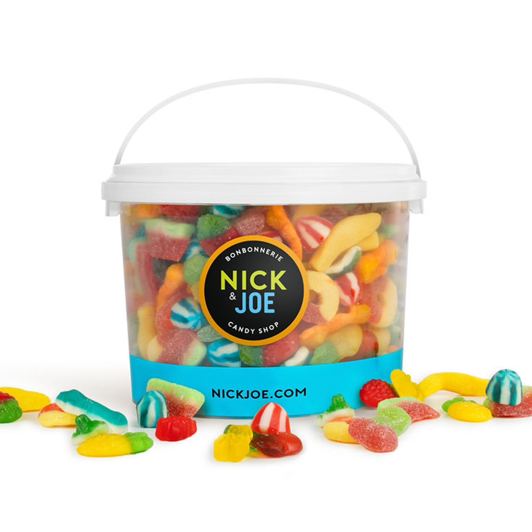 Nick & Joe Candy Shop | Sour and gummy candy bucket 2.27kg | Nick & Joe ...