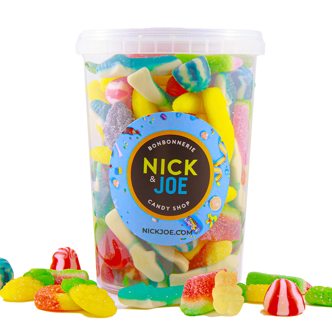 Nick & Joe Candy Shop | Sour and gummy candy bucket 700g | Nick & Joe ...
