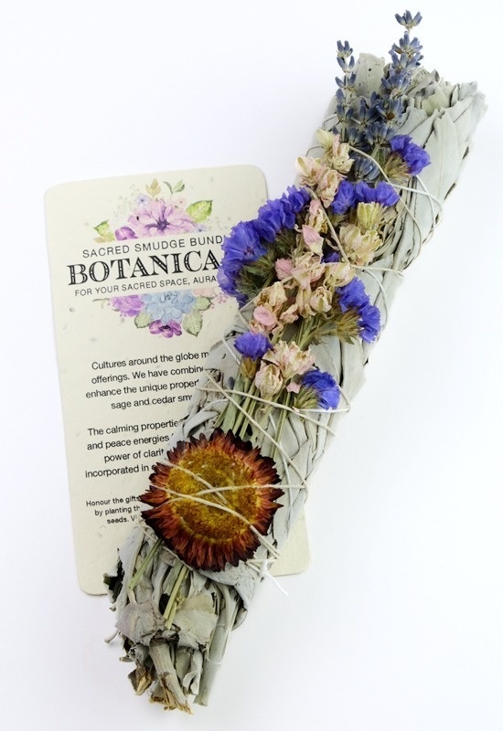 Sacred Smudge Bundle - Lavender - La Boutique Boréale
