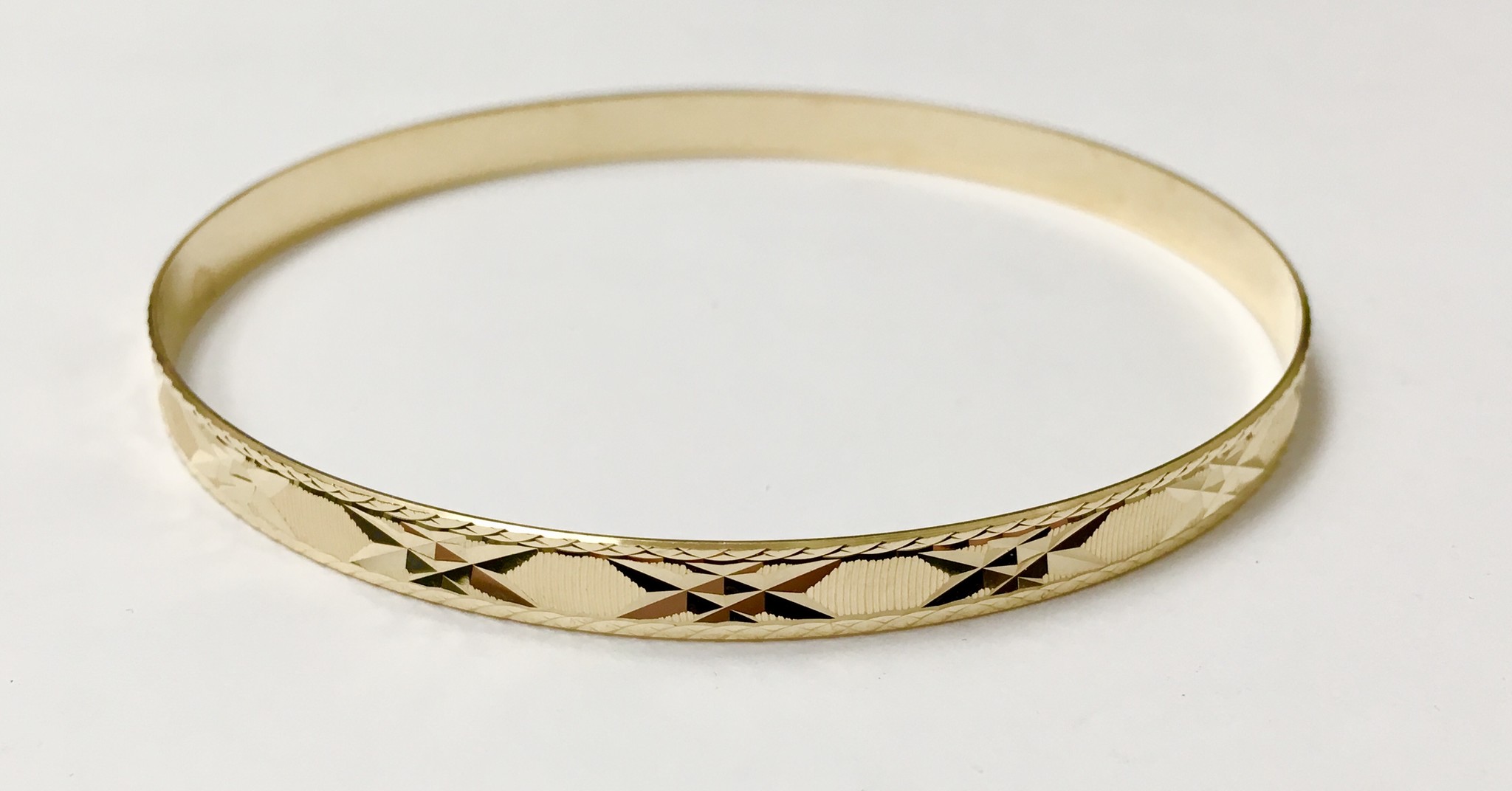 5.1mm Diamond Cut Bangle 10KY - Forest of Jewels