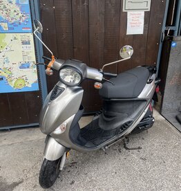 Certified Pre-Owned Mopeds & Scooters - Hawaiian Style Sales
