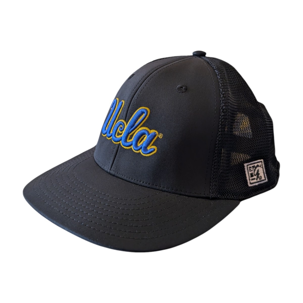 UCLA Script Gamechanger Diamond Mesh Black - Campus Store