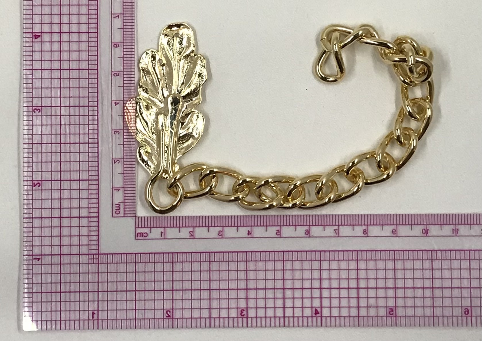 Oak - Simple with Chain - Gold Plated - Cloak & Dagger Creations