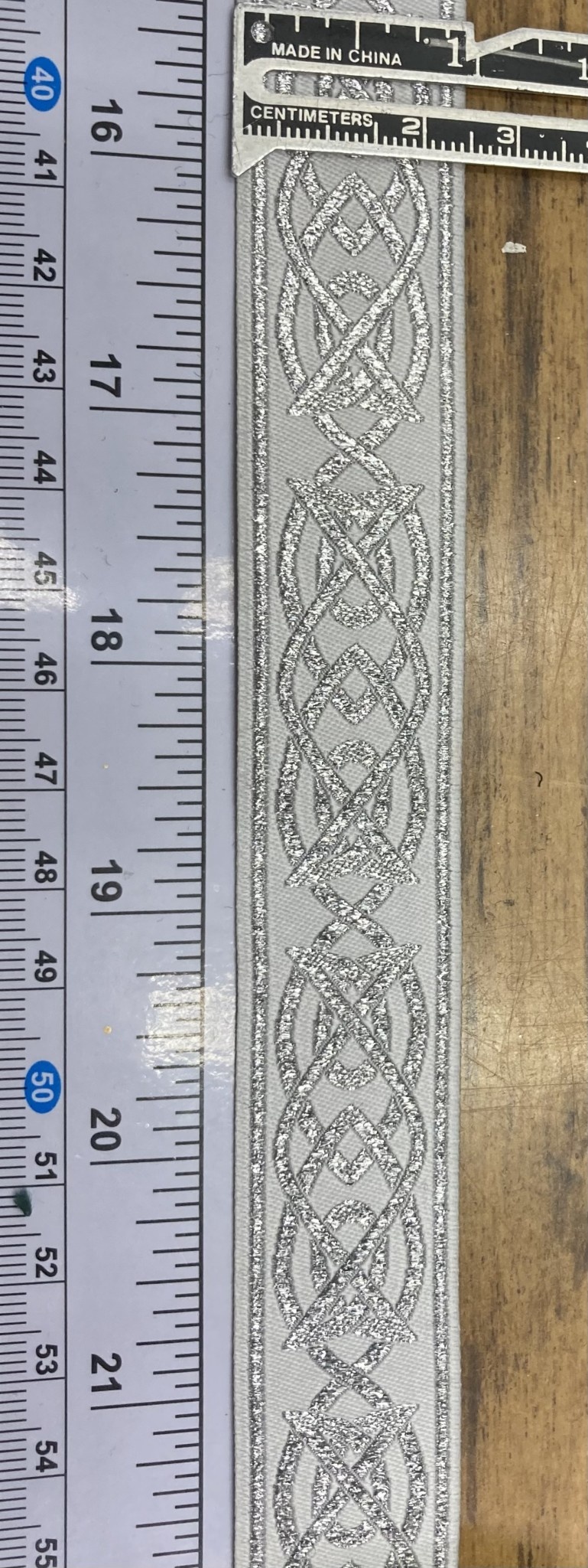 Saxon Knot (Celtic Fish) Metallic Silver on White - Cloak & Dagger ...