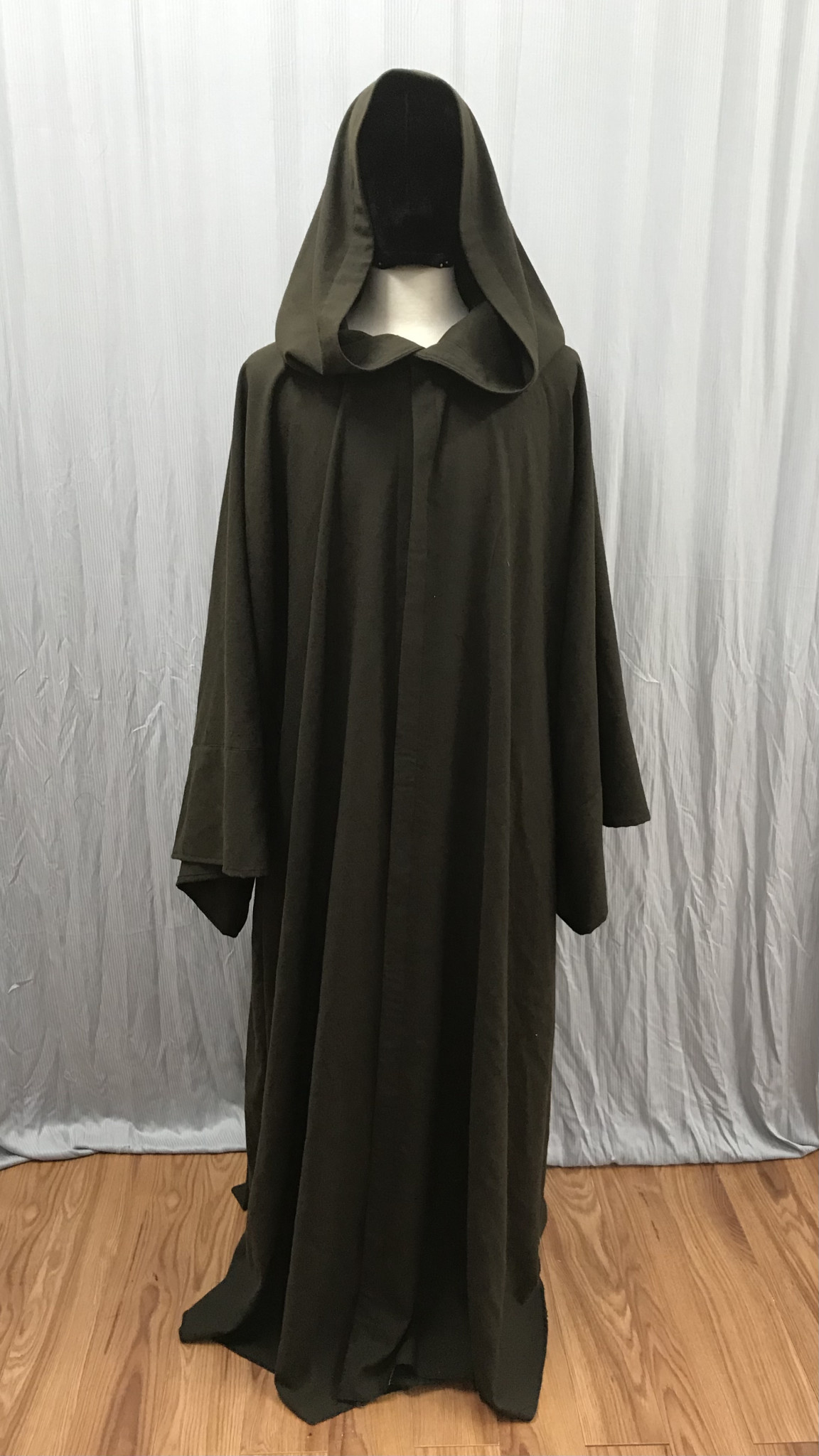 R547 - Washable Brown Jedi Robe w/ Pockets - Cloak & Dagger Creations