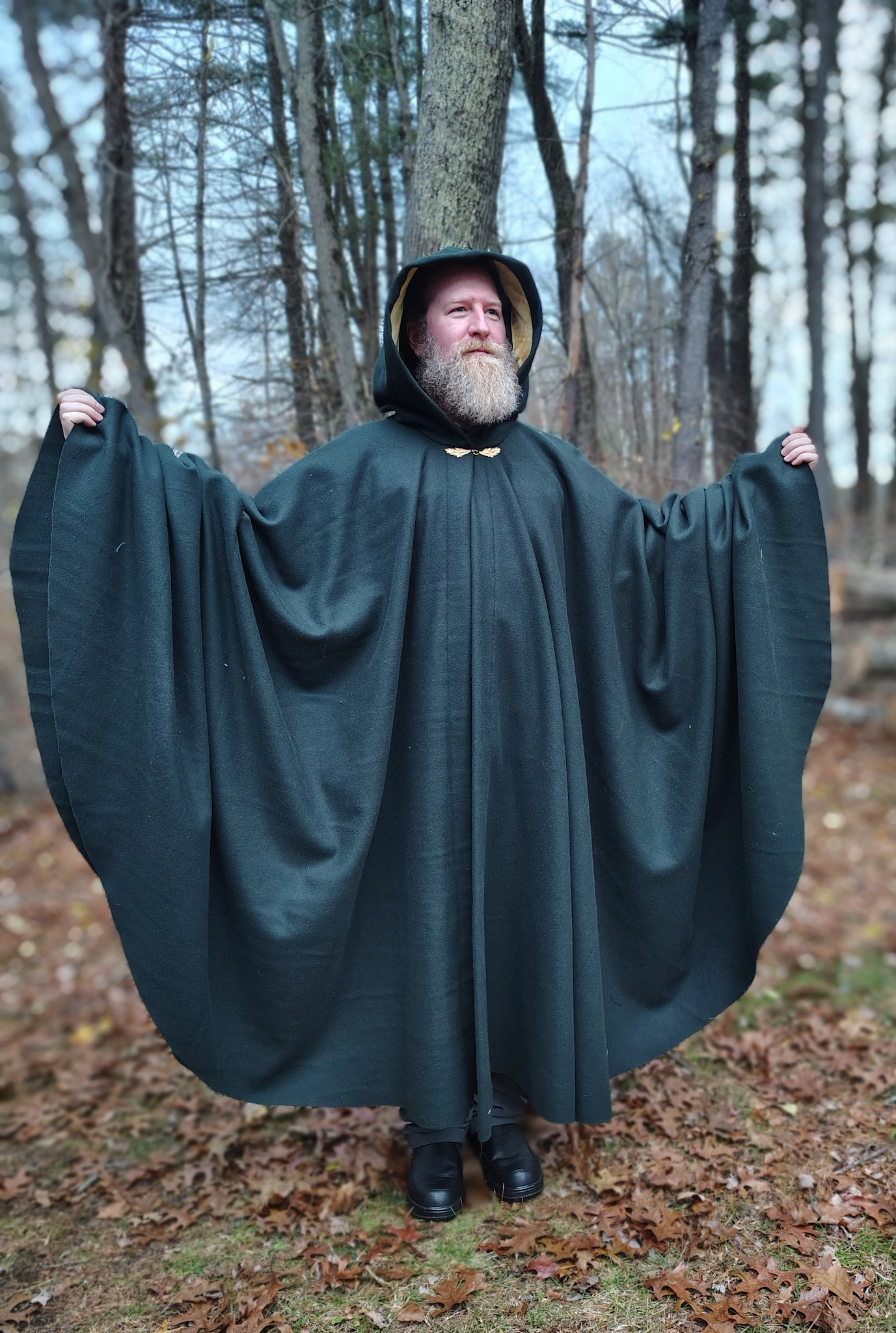 5878-Dark Green Wool Blend Cloak w/ Oak Leaf Clasp & Gold Velvet Hood Lining - Cloak & Dagger ...