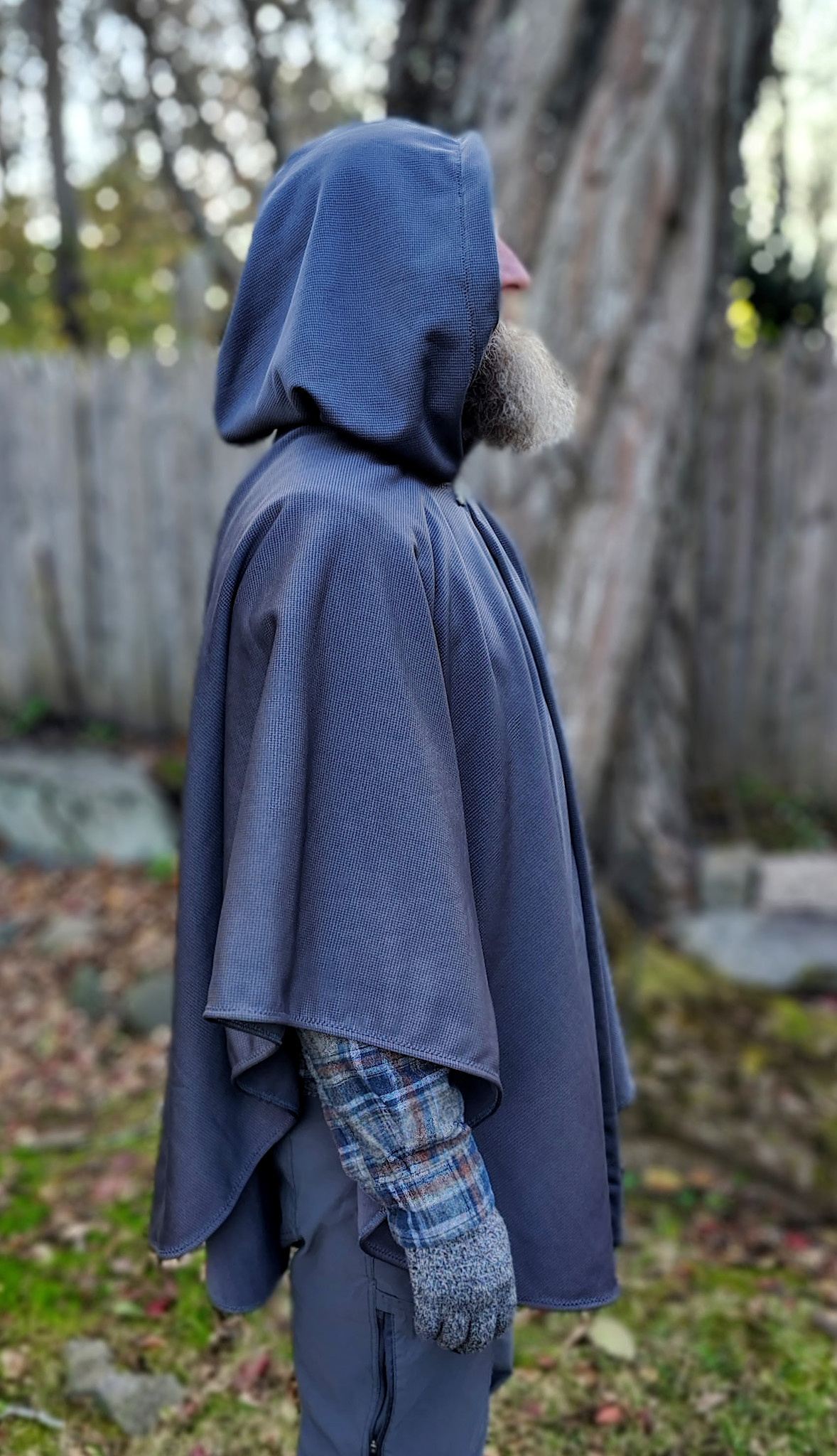 5879-Washable Grey Hard Faced Fleece Cloak w/ Silver Tone Clasp - Cloak ...