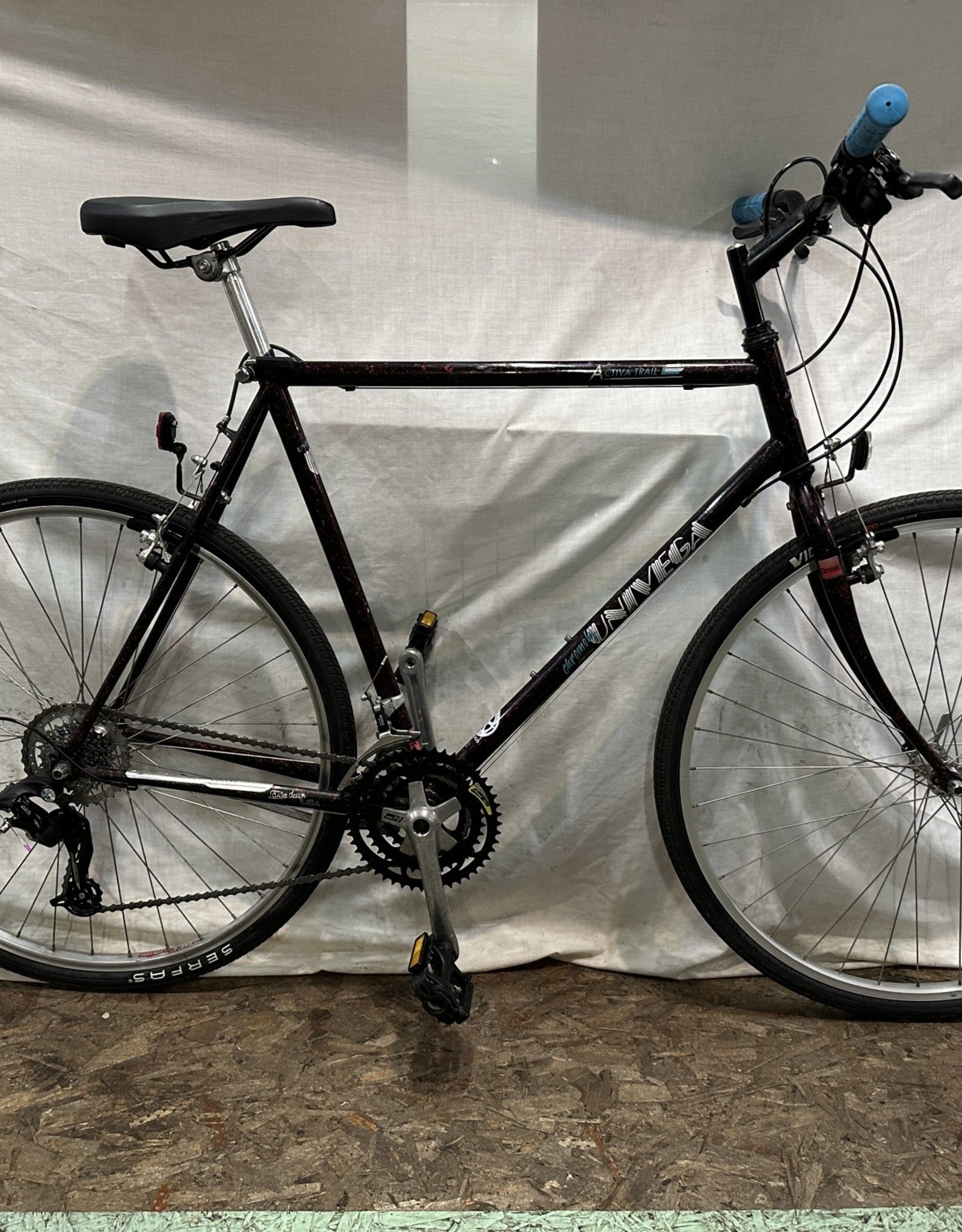 Univega Activa Hybrid Bike Trail