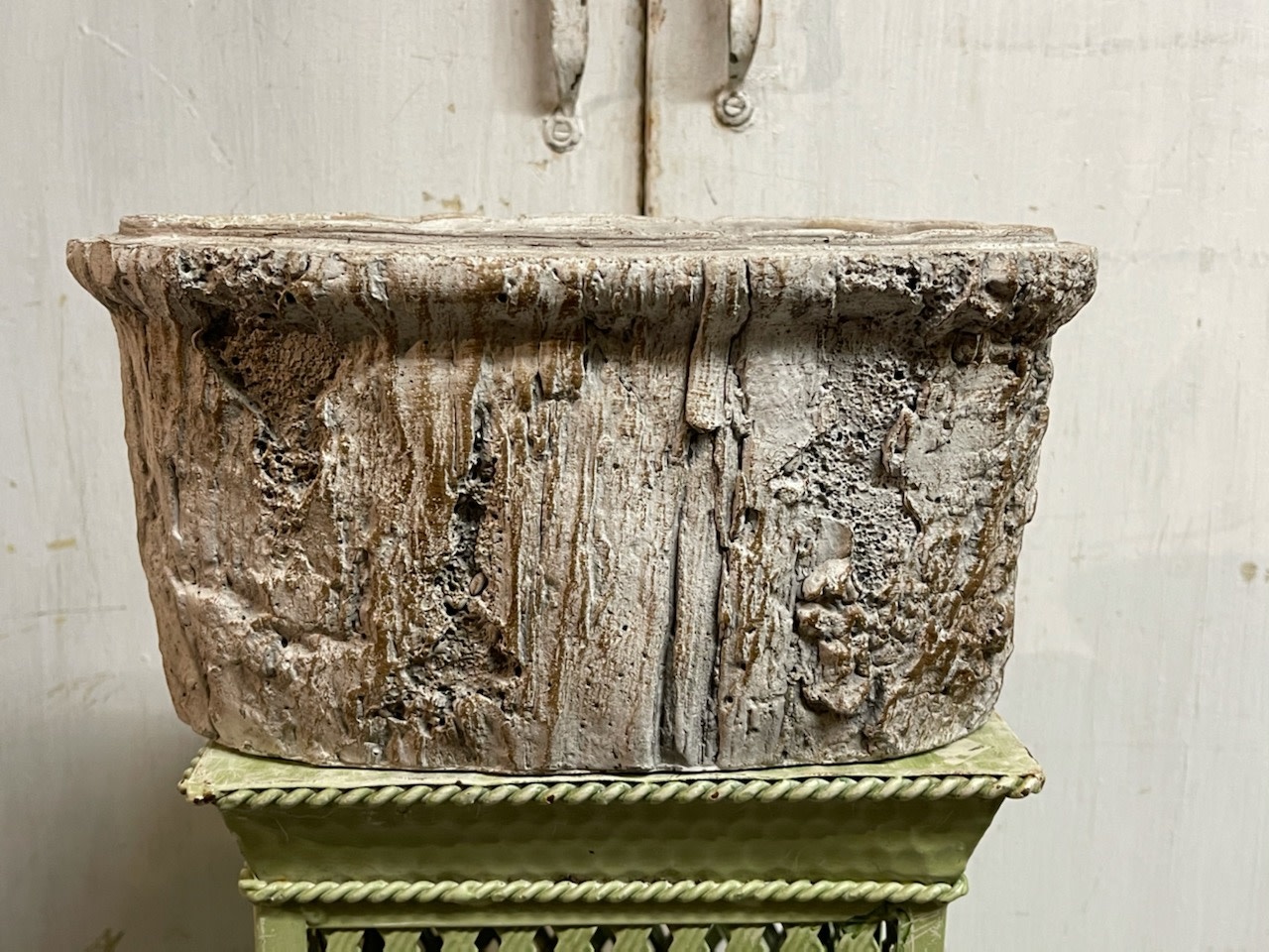 White Oval Tree Trunk Container | Shop Home Decor | FAST SHIPPING - The ...