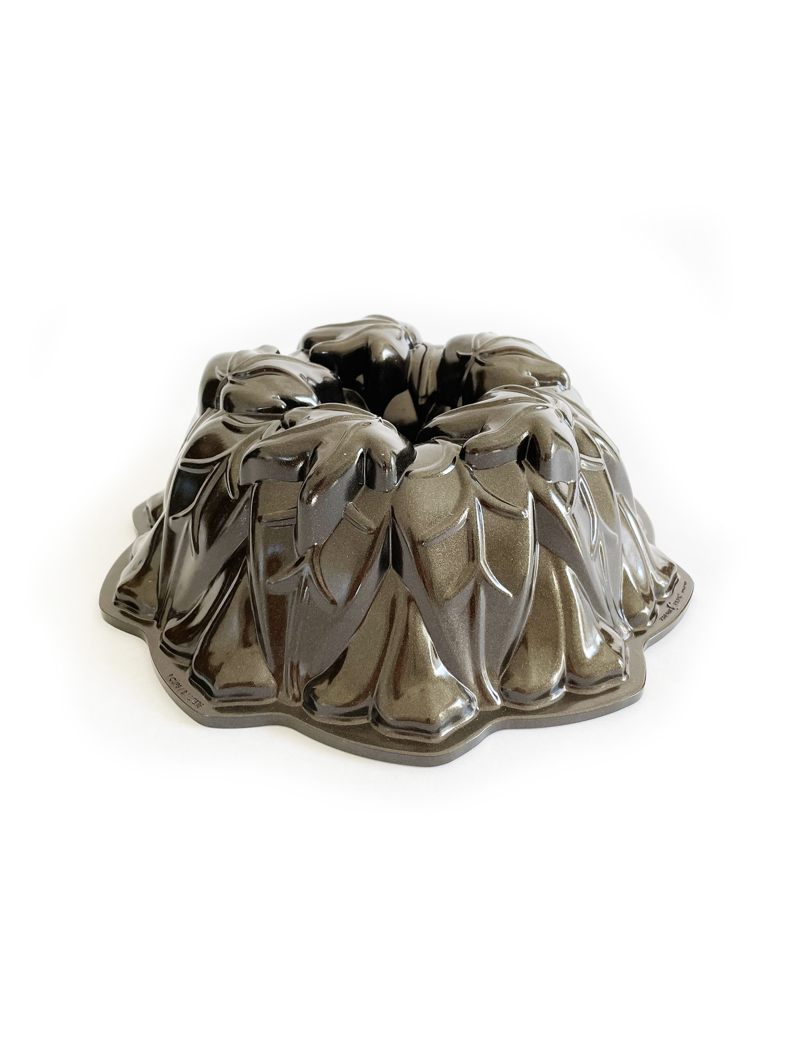 Nordicware Bundt Autumn Leaves Pan - Stock Culinary Goods