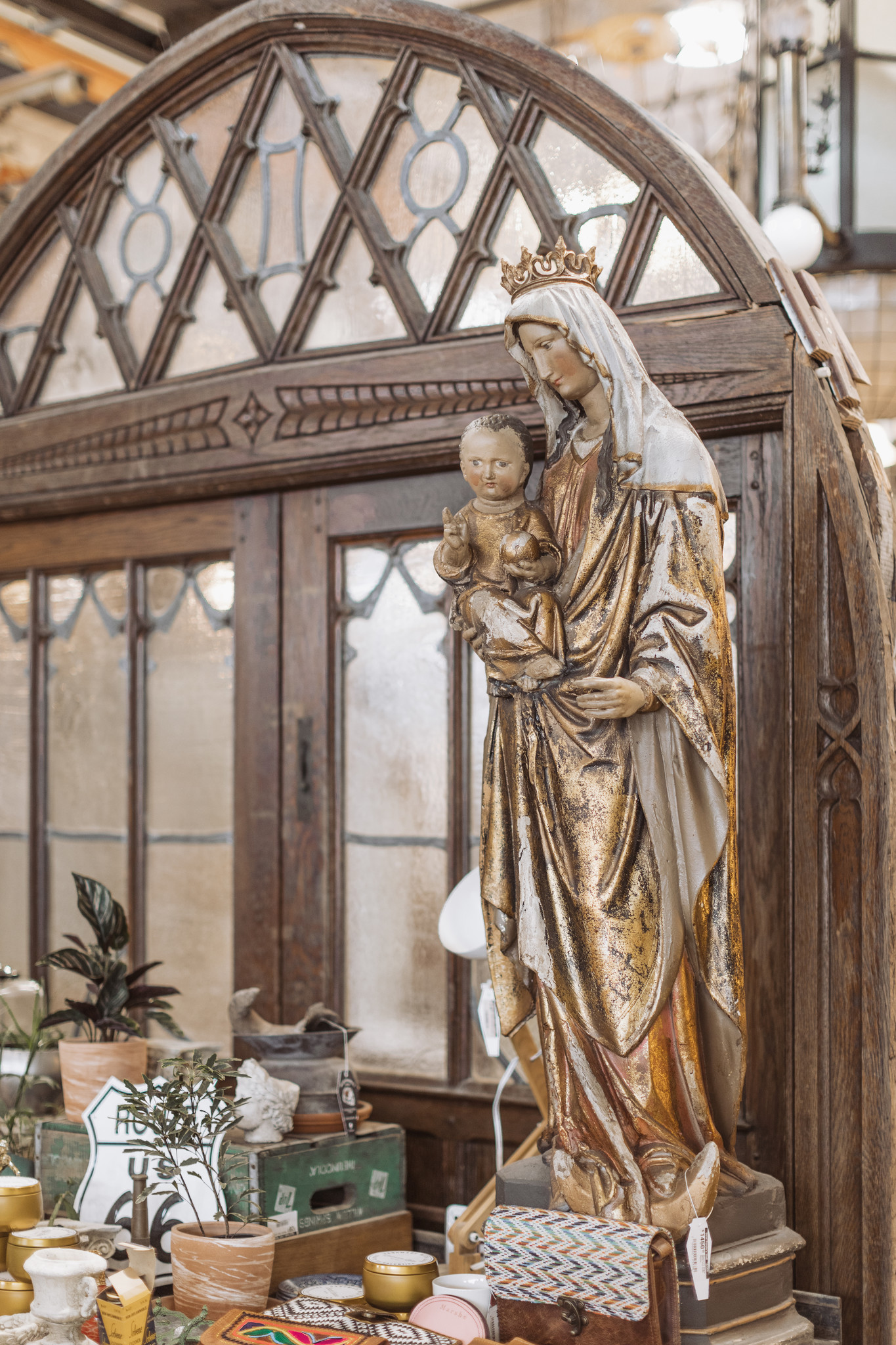 Magnesia Virgin Mary and Child Statue - Dead People's Stuff ...