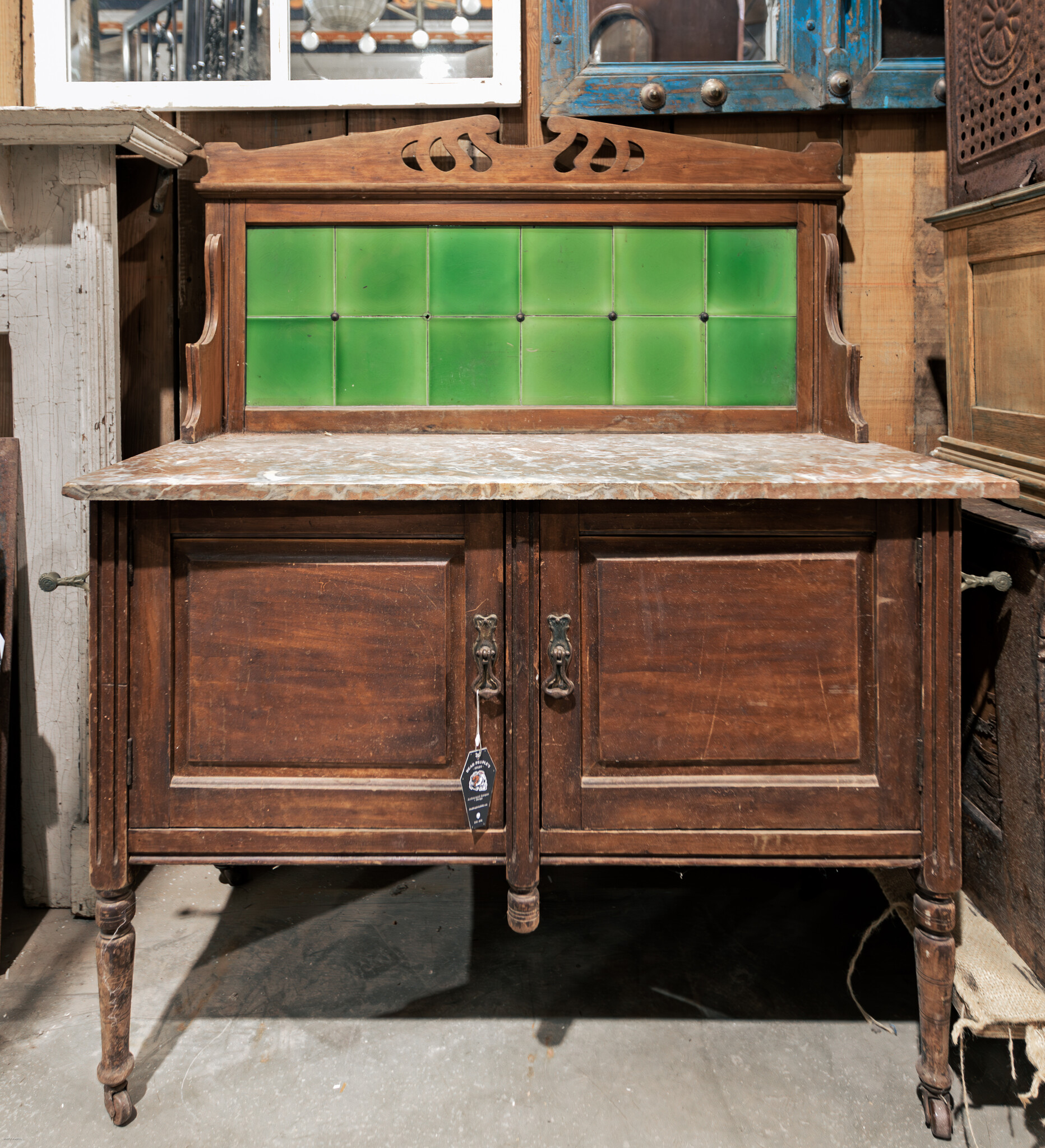 Wash table antique store