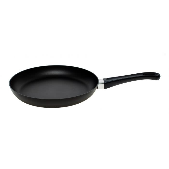 8" Fry Pan, Classic - The Kitchen Table