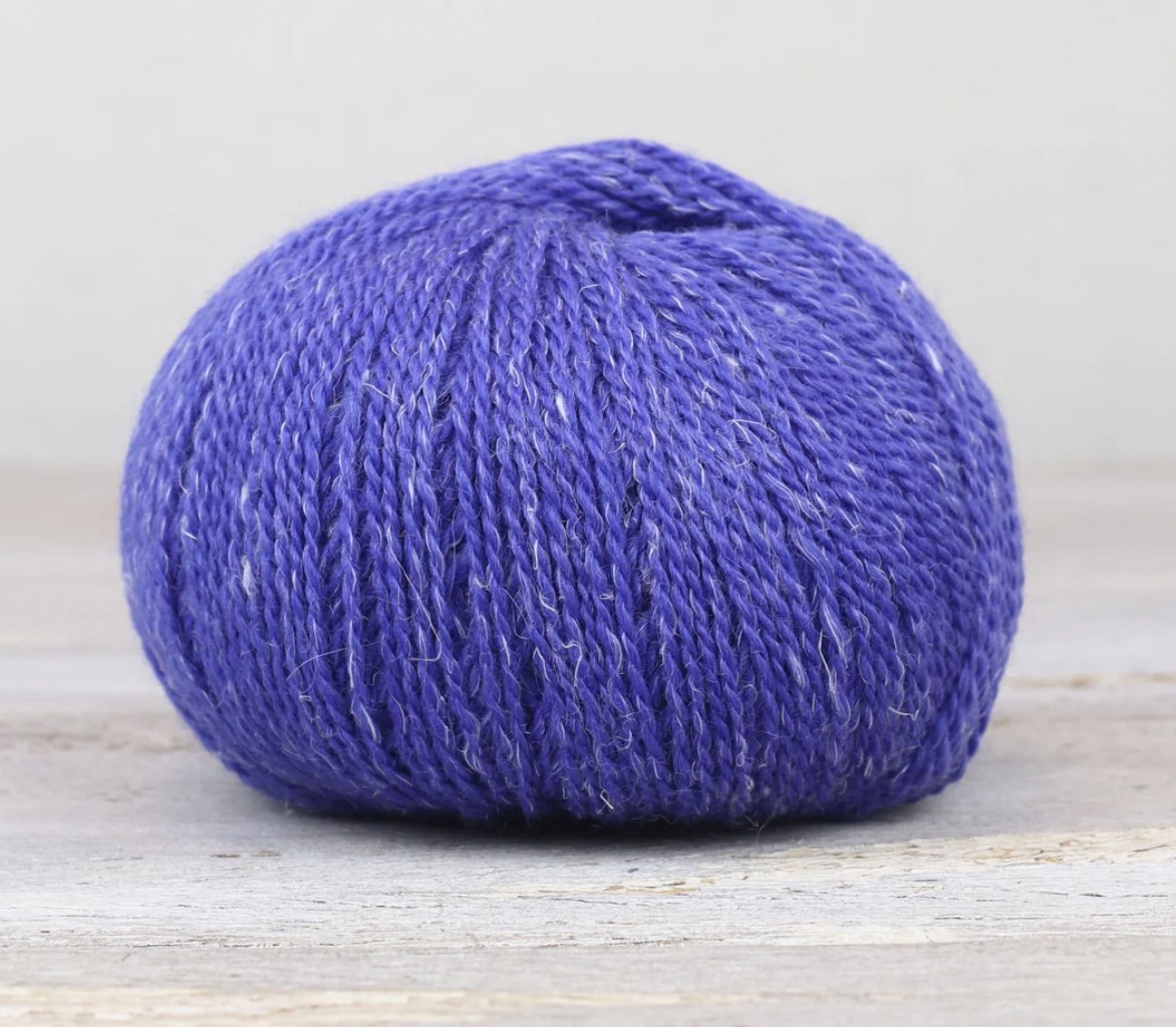 Fibre Co - &MakeDK 130 Wink - The Tinsmith's Wife