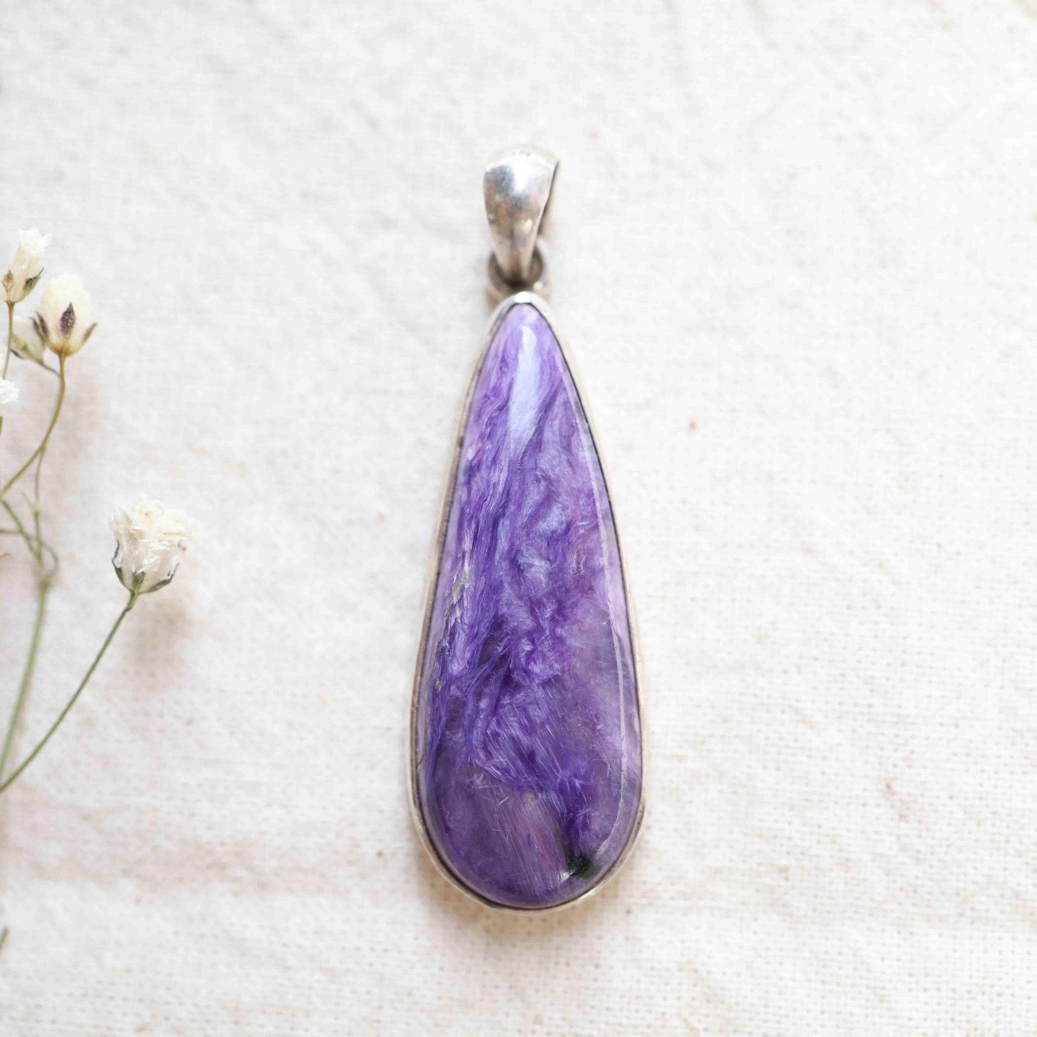 Charoite Pendant - Goutte - Pierres D'ailleurs
