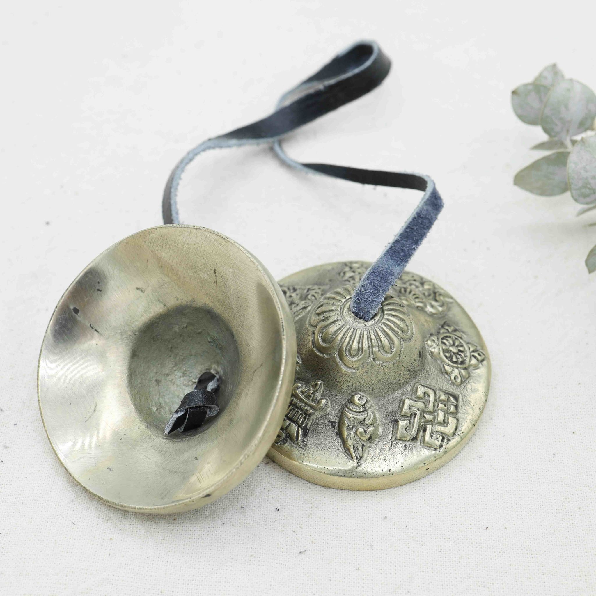 Tingsha - Auspicious Buddhist Symbols - Pierres D'ailleurs