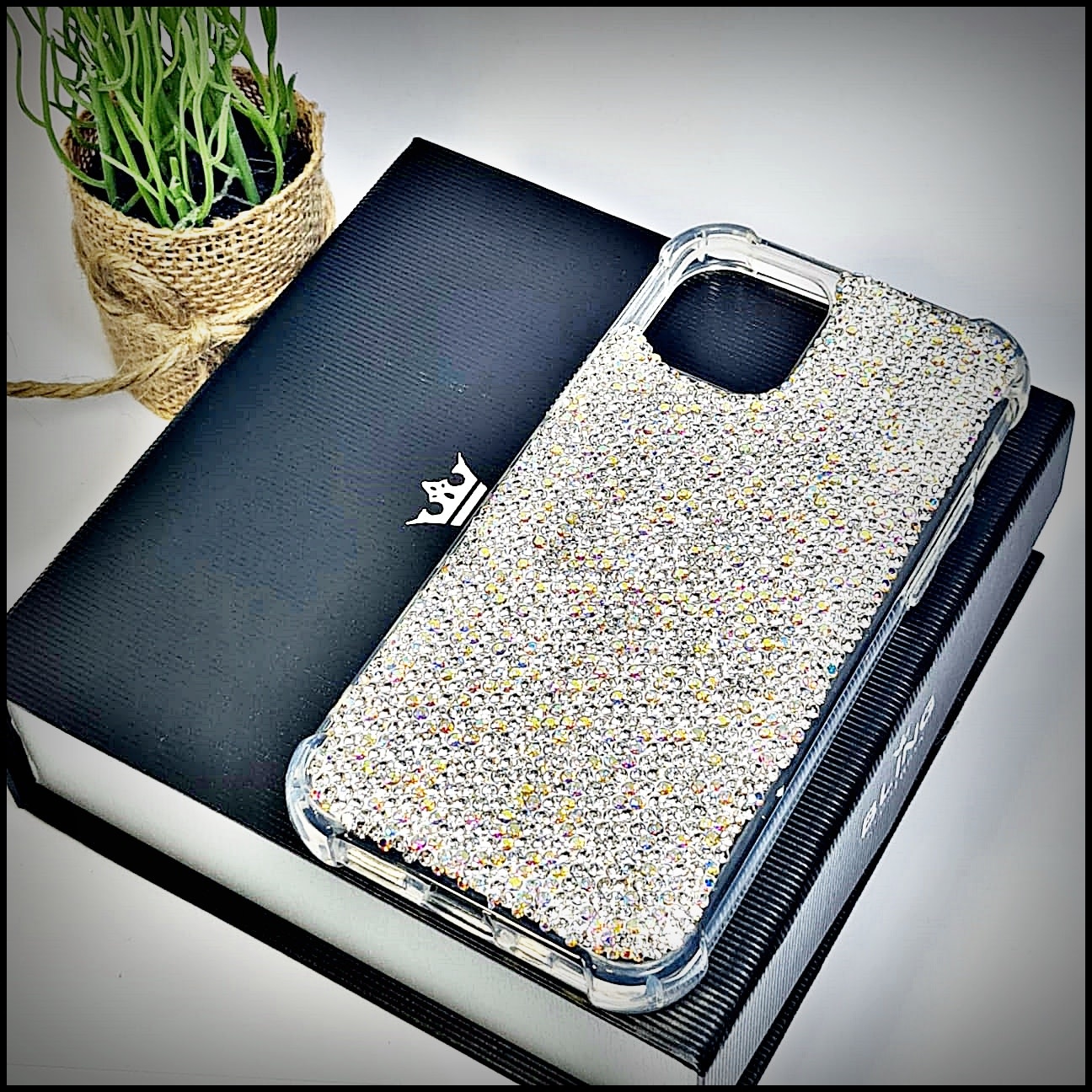 cld0005-silver-iphone-12-pro-cell-cover.jpg