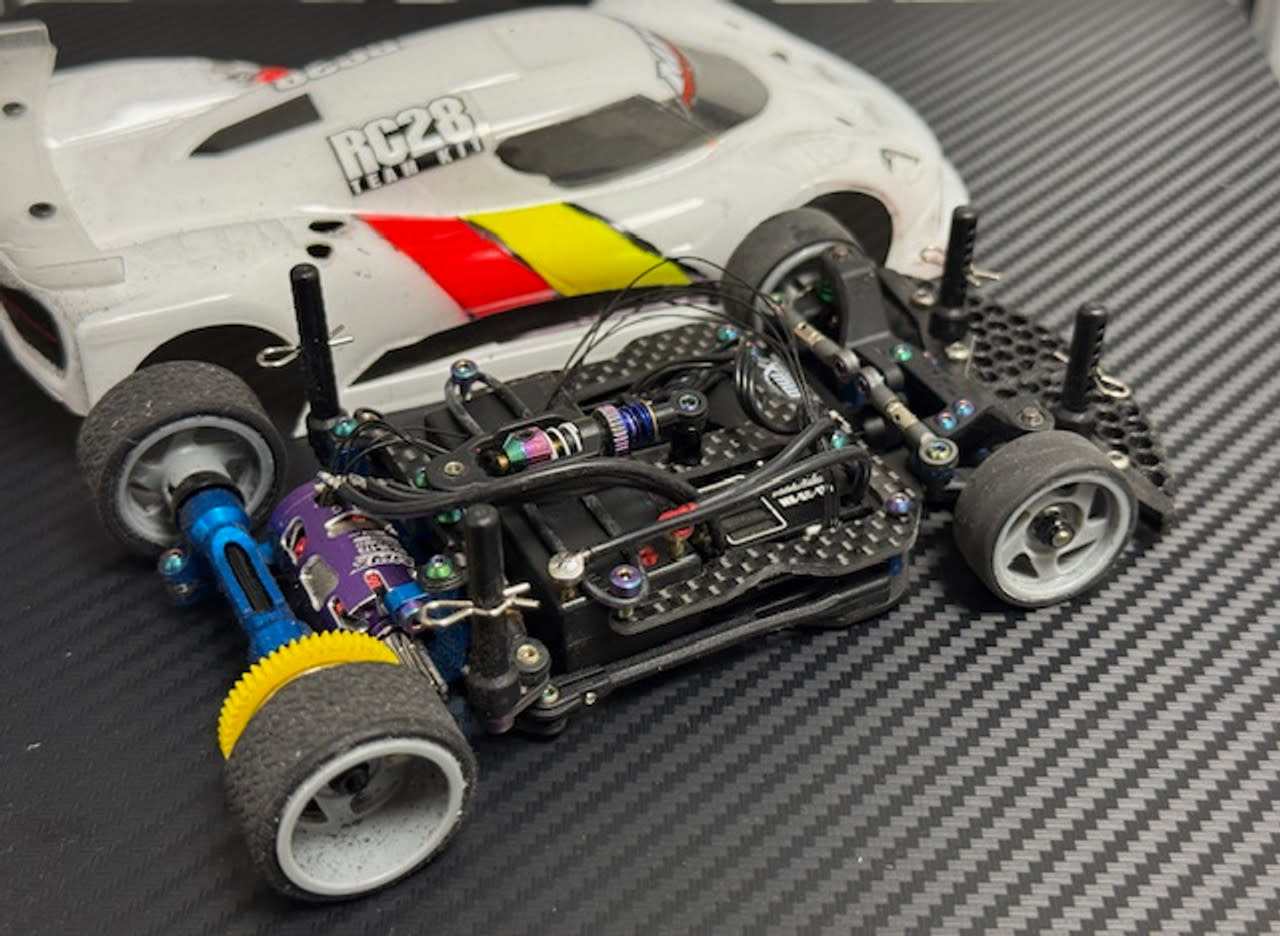 MWX RC2-PD-001 RC28 PRO DECK - My Tobbies - Toys & Hobbies