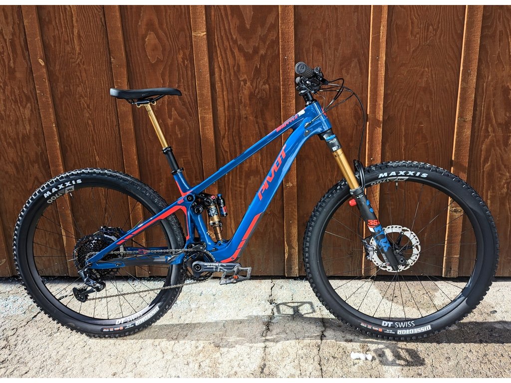 2025 Pivot Shuttle SL Pro X01 29" | The BackCountry in Truckee, CA ...