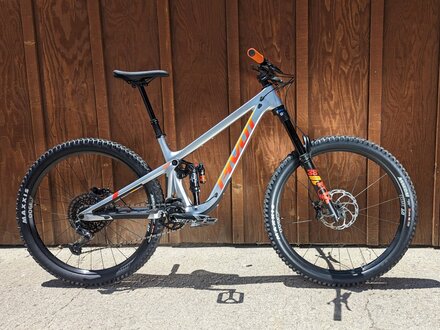 Pivot - The BackCountry