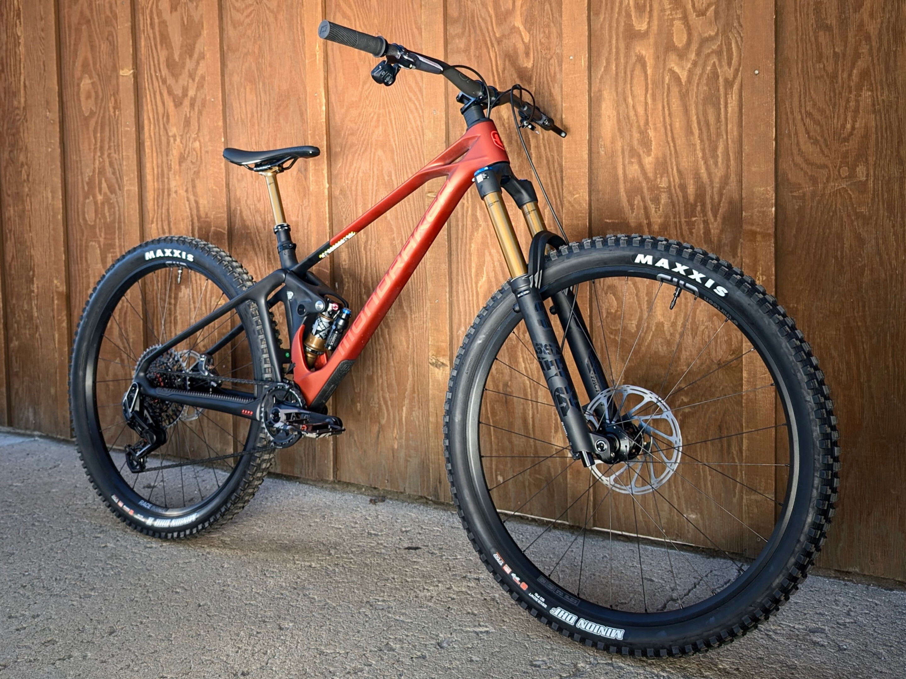 2026 Mondraker Foxy Carbon RR Enduro/AM 29" | The BackCountry - The ...