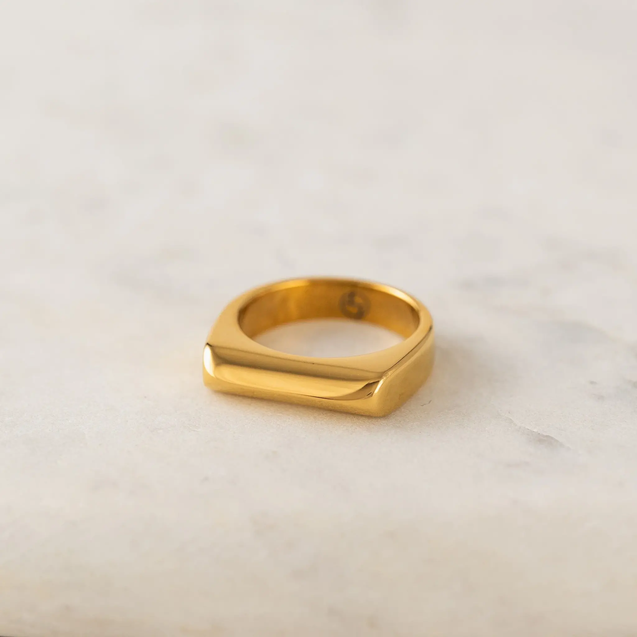 Equinox Ring Gold - Shop Barron's