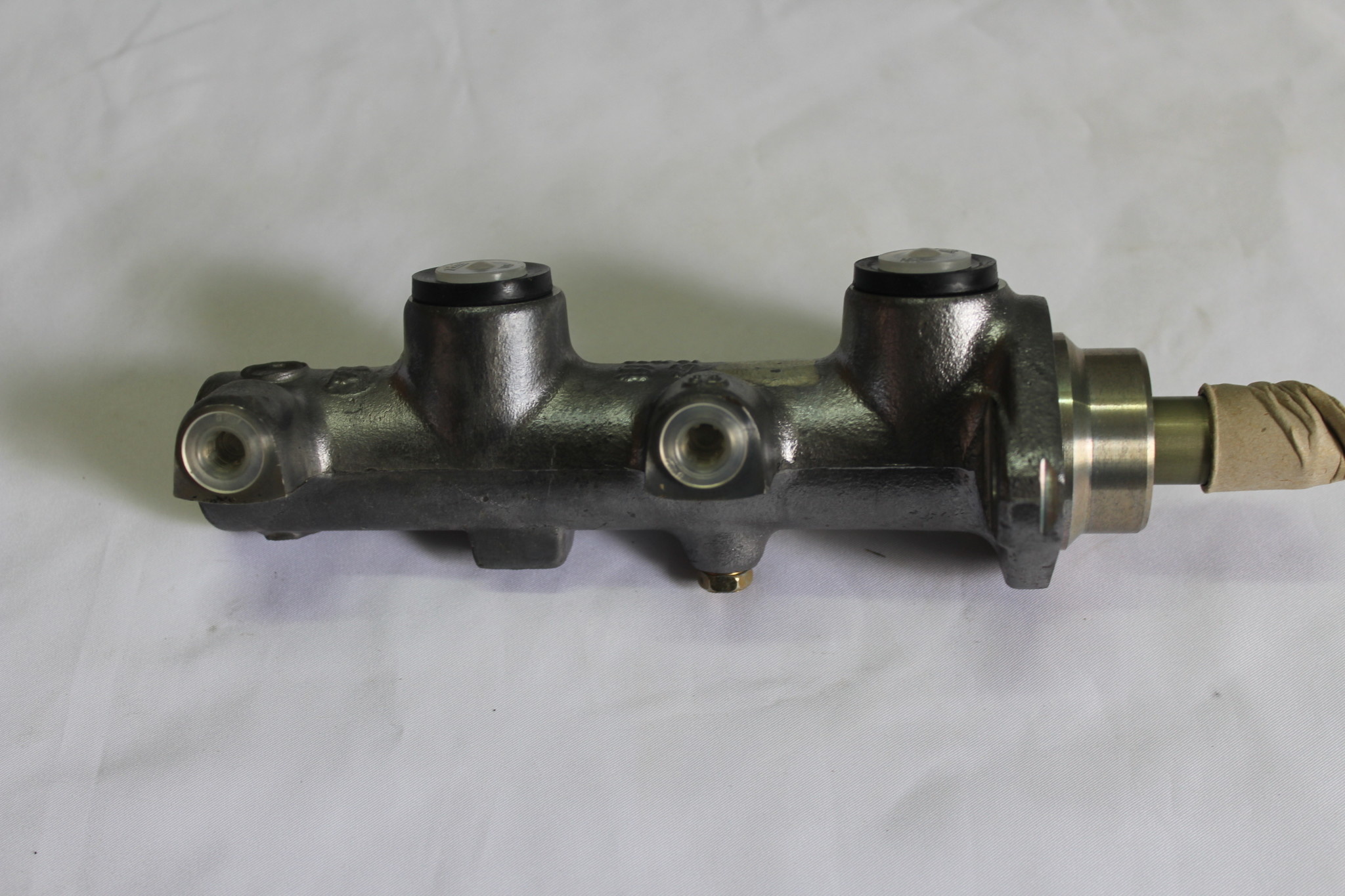 Brake master cylinder for BMW 5 series E-28 - A R T Performance