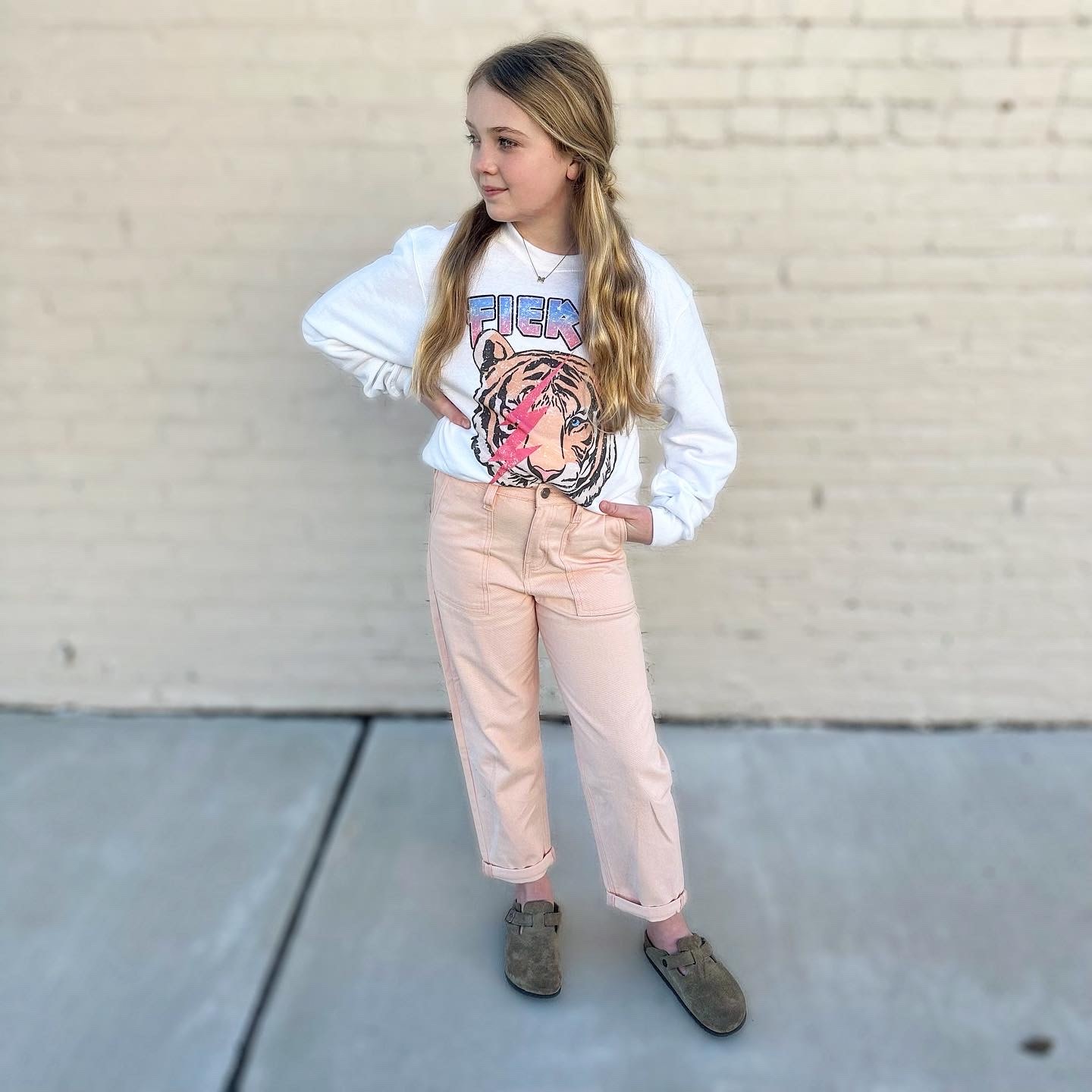 Elastic Mom Jean In Pink Marlee Janes