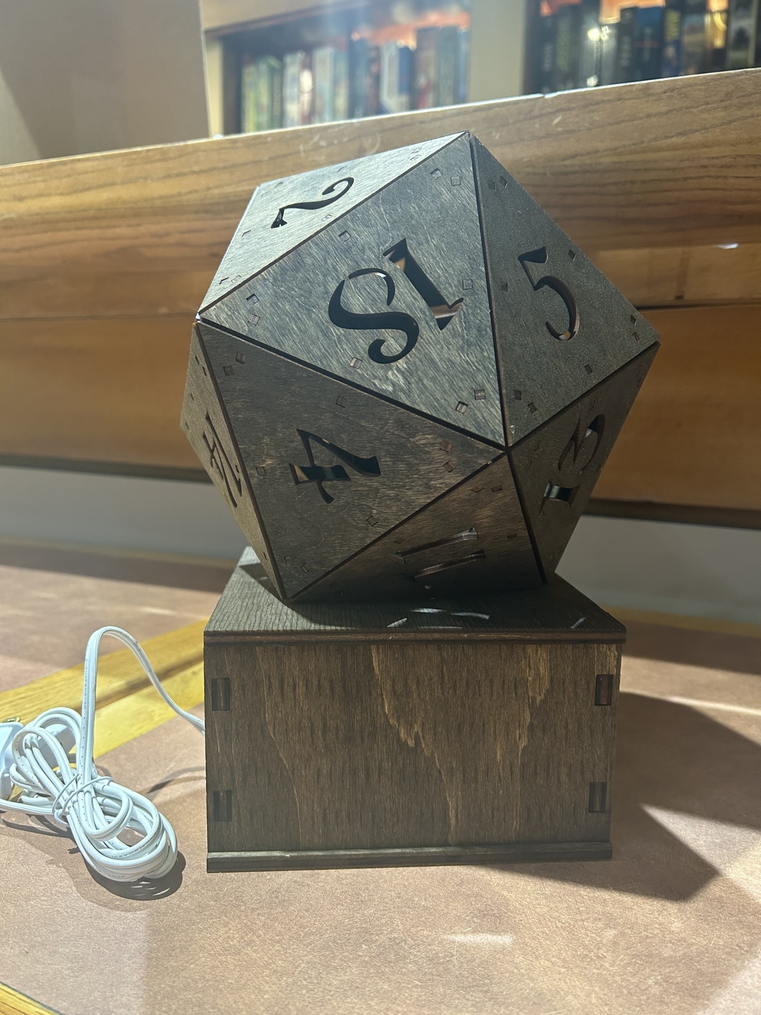 D20 Lamp - Boardgames.ca