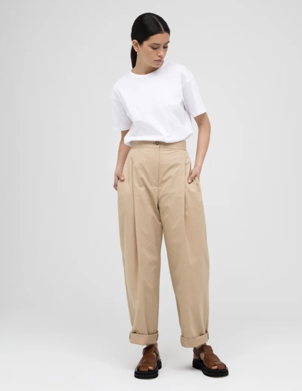 Pantalon à plis . Latte - Betina Lou