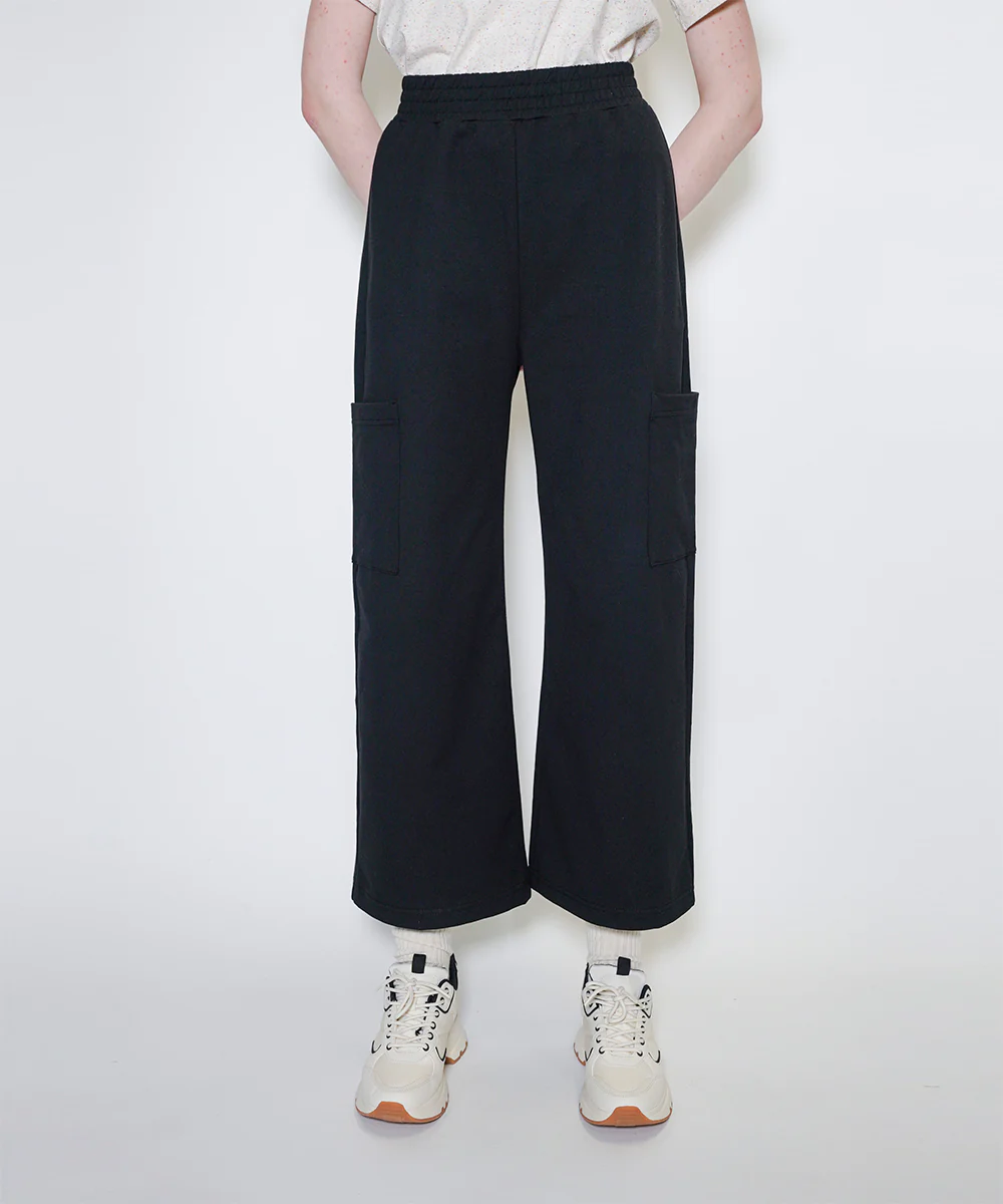 Pantalon lounge à poche cargo Coco . Noir - Betina Lou