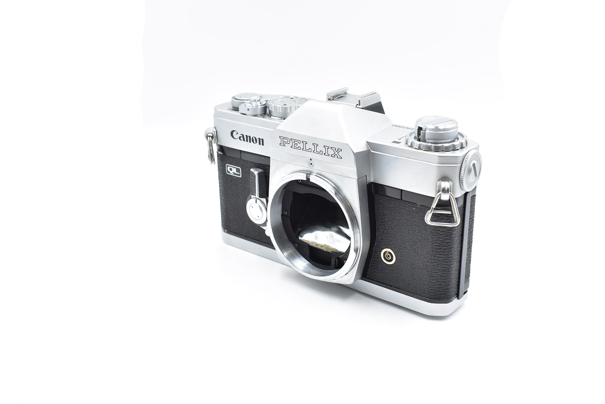 Pre-owned Canon QL 35mm Film Camera Body Only - Tuttle Cameras