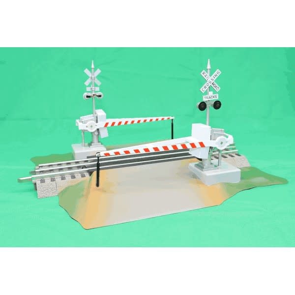 LIONEL Lionel : O FasTrack - Grade Crossing w/ Gates & Flashers ...