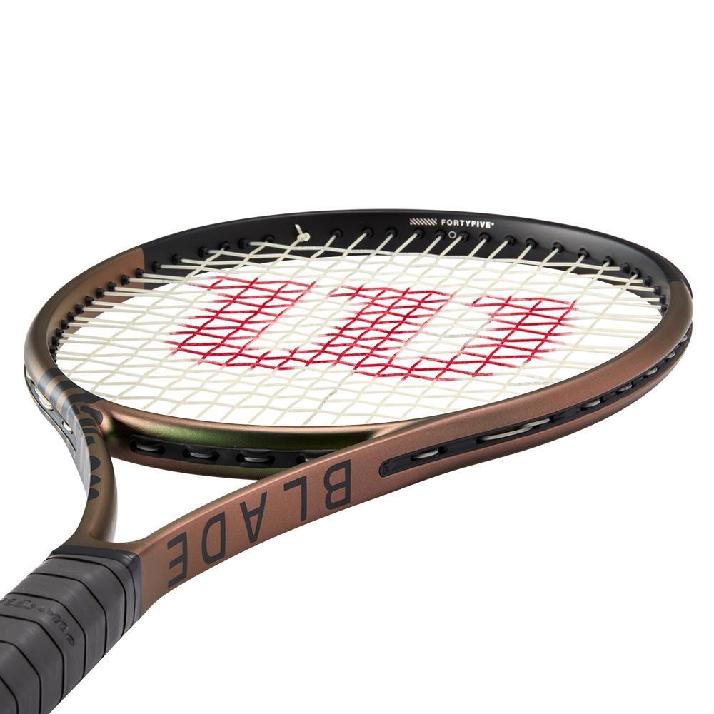 Wilson Blade 98 16x19 v8.0 Tennis Racket - Of Courts