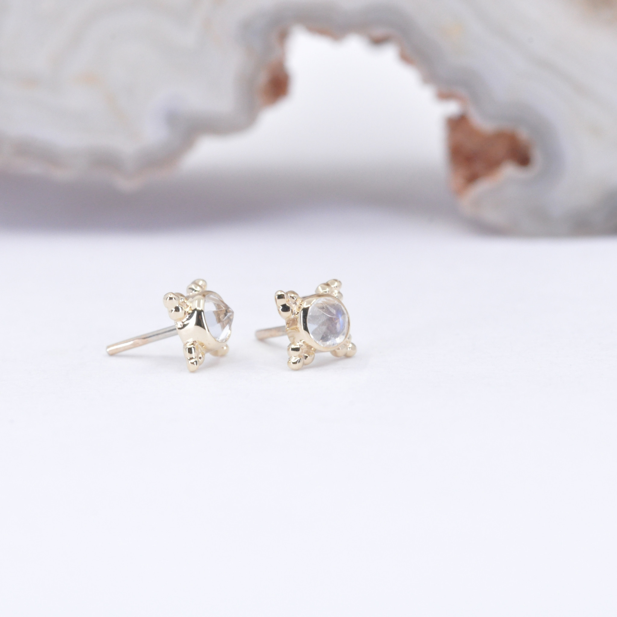 5mm Mini Kandy with Reverse Set Moonstone Yellow Gold Threadless Ends ...