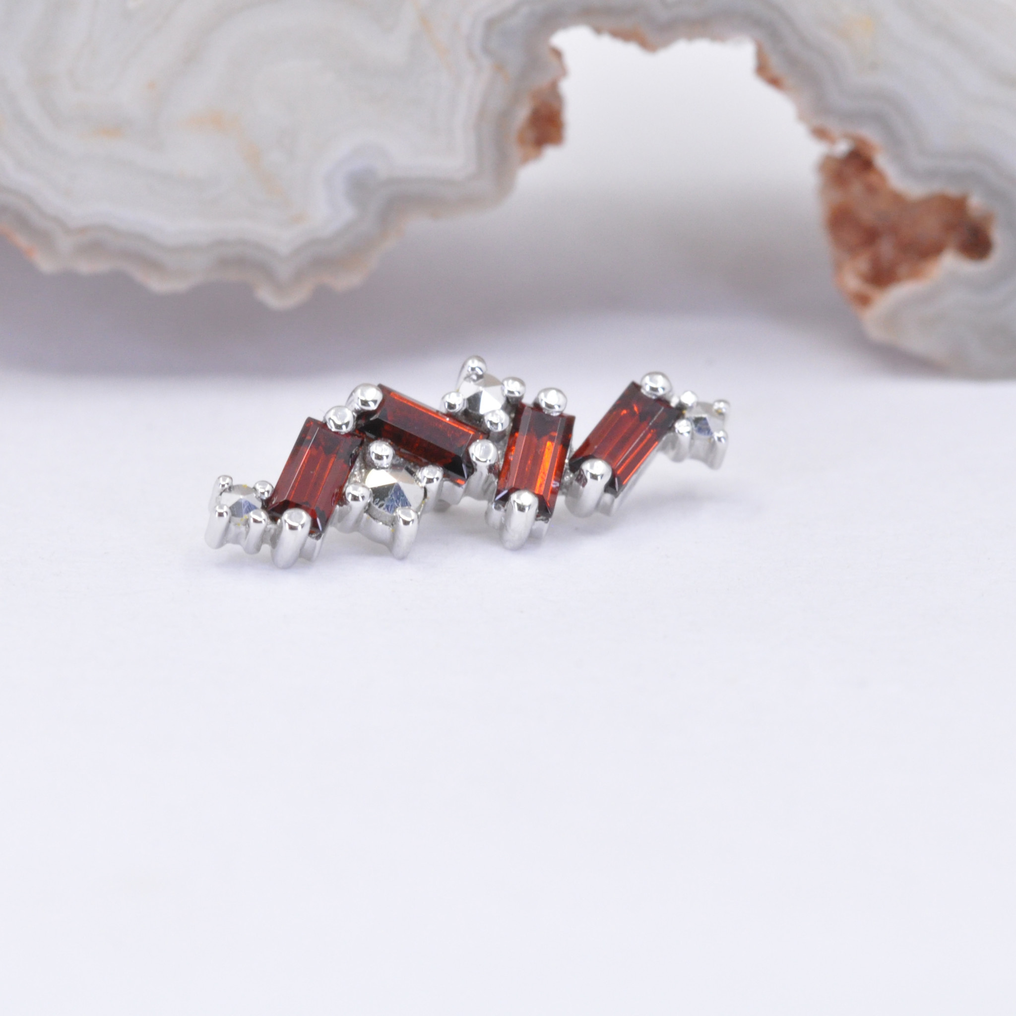 Genesis Garnet & Marcasite White Gold 16g Threaded End - Mint Piercing